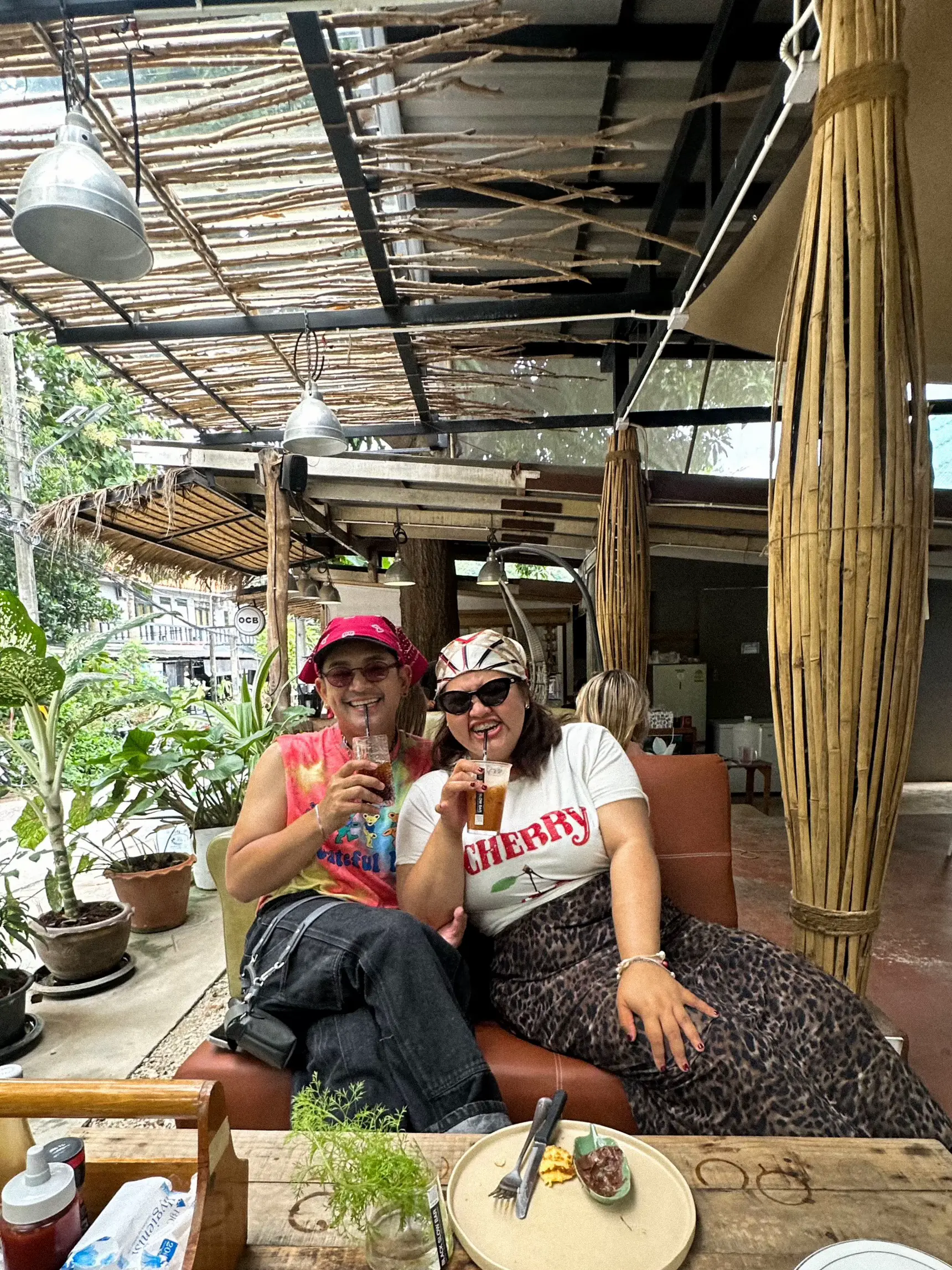 black slow barKoh phangan | แกลเลอรีที่โพสต์โดย Ittiphon Samret | Lemon8