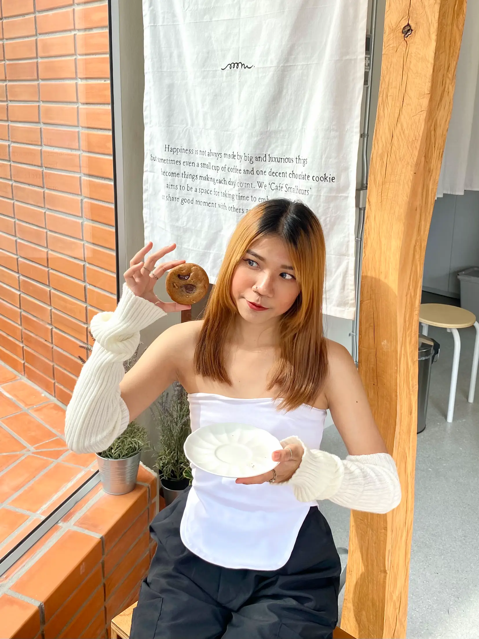 Cafe Small Hours 🥯🤍 | แกลเลอรีที่โพสต์โดย Sofia | Lemon8