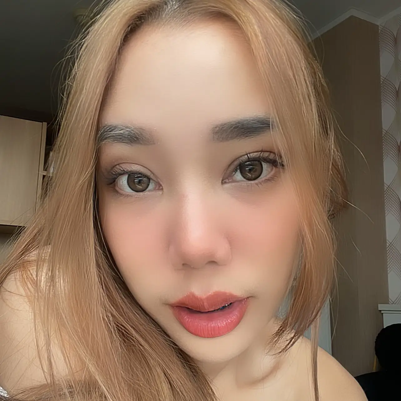 ทำตาสองชั้น..คลินิกไหนดี?🤔 | แกลเลอรีที่โพสต์โดย Aomsin.kn | Lemon8