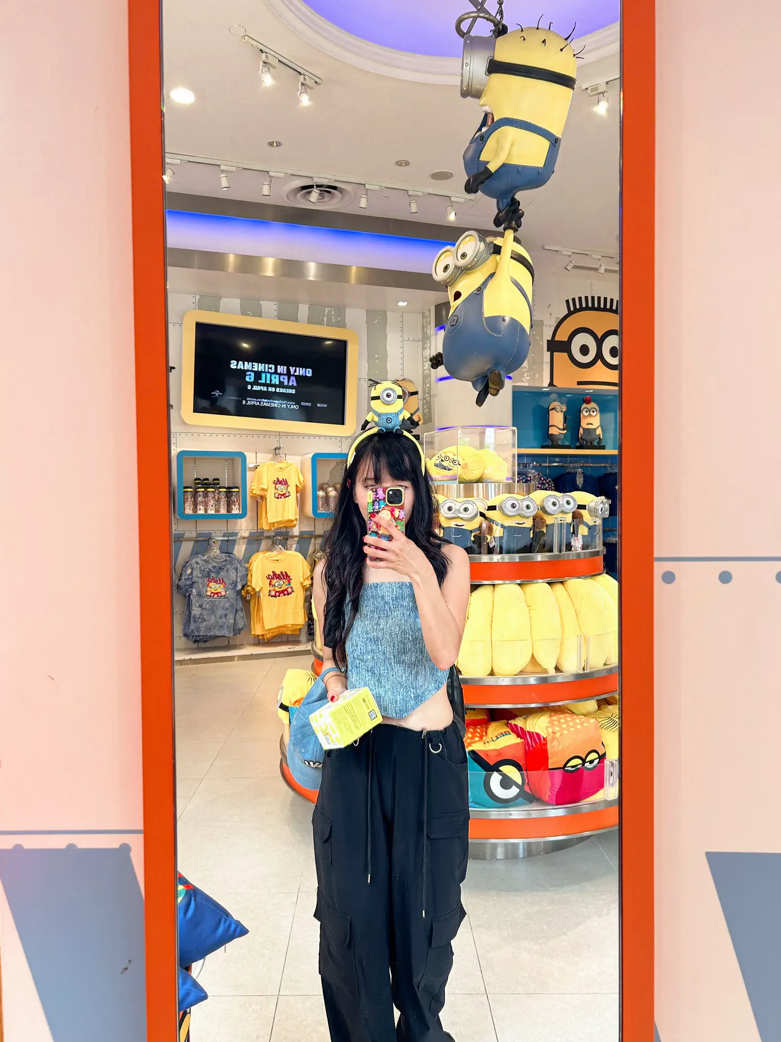 สาวก minion ก็ต้องมาแล้วล่ะ universal singapore😍 | แกลเลอรีที่โพสต์โดย Toeii Nawarat | Lemon8