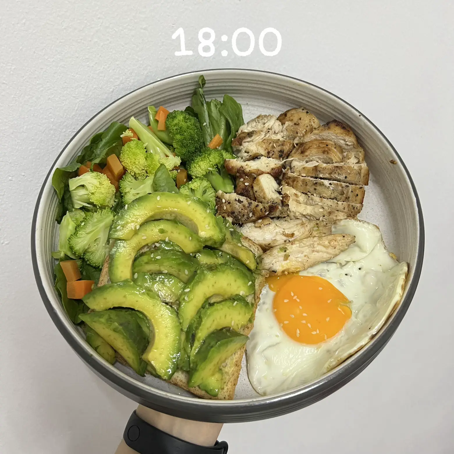 Day31 วันนี้ดูดีสุดๆ😍 | แกลเลอรีที่โพสต์โดย นิ้ง ชึ้บชึ้บ | Lemon8