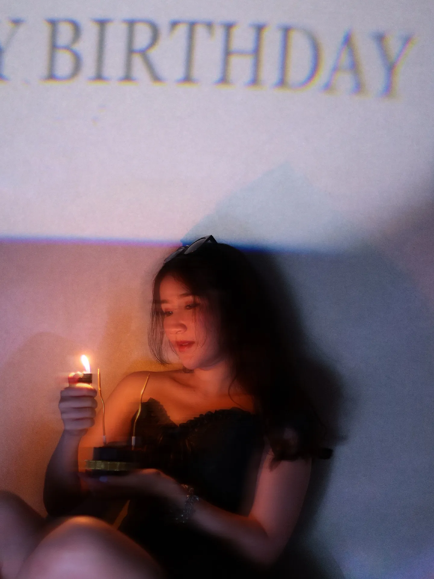 ถ่ายรูปวันเกิด !! แบบ ชิคๆในเรฟ HBD สายดาร์ค 🖤 | แกลเลอรีที่โพสต์โดย Journey DD | Lemon8