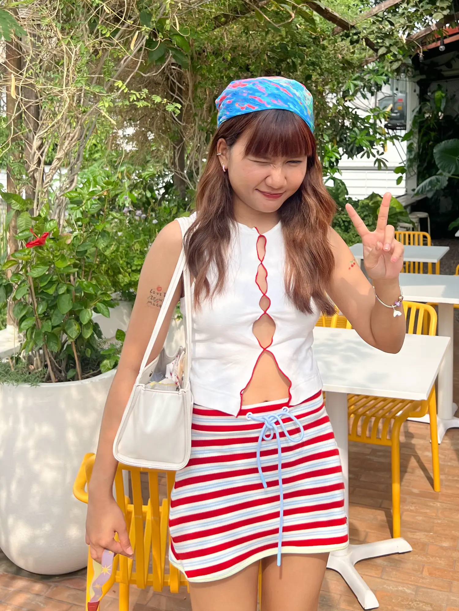 OOTD Summer look ! 🌞⭐️ | แกลเลอรีที่โพสต์โดย yellowsin | Lemon8