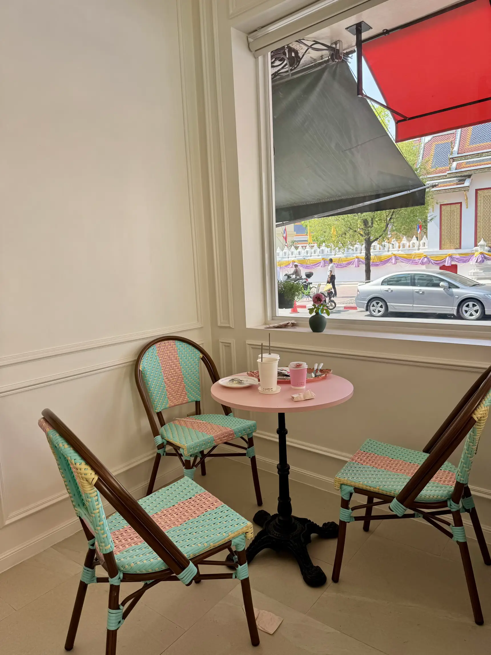 PAULETTE BKK คาเฟ่เปิดใหม่ย่านพระนคร☕️📷 | แกลเลอรีที่โพสต์โดย Aris Smile | Lemon8