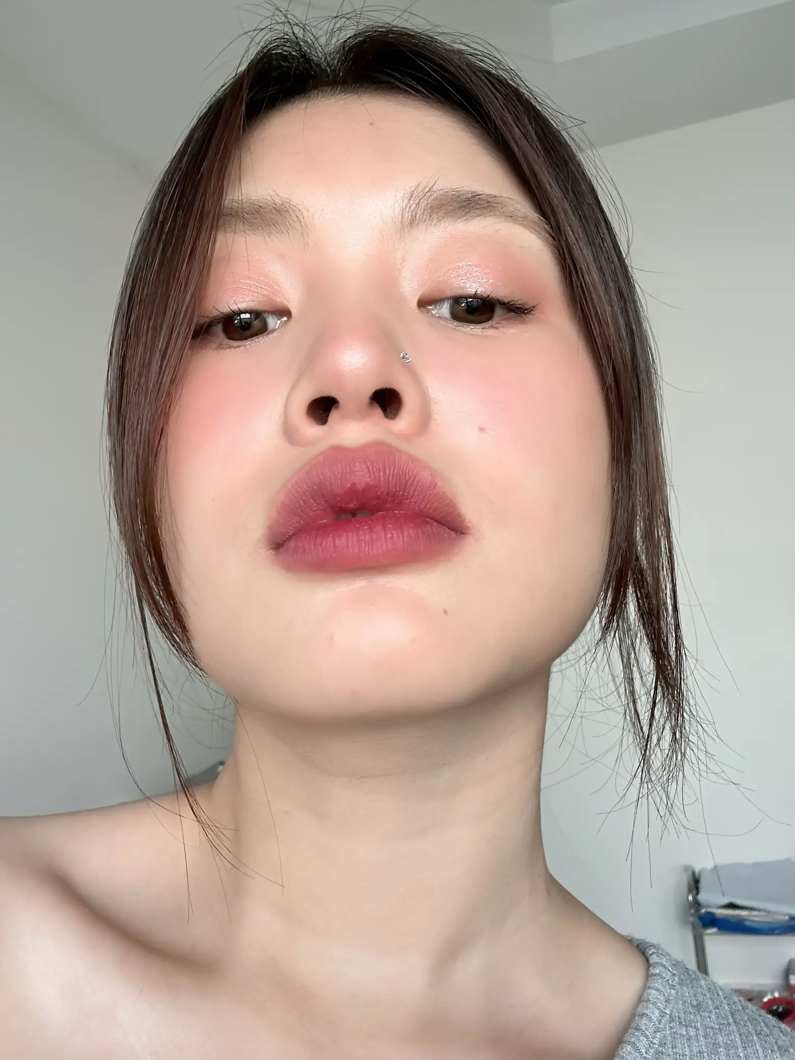 How to ทาลิปปากเบลอๆ แบบ พส เกาหลี🎀 | แกลเลอรีที่โพสต์โดย Destiny | Lemon8