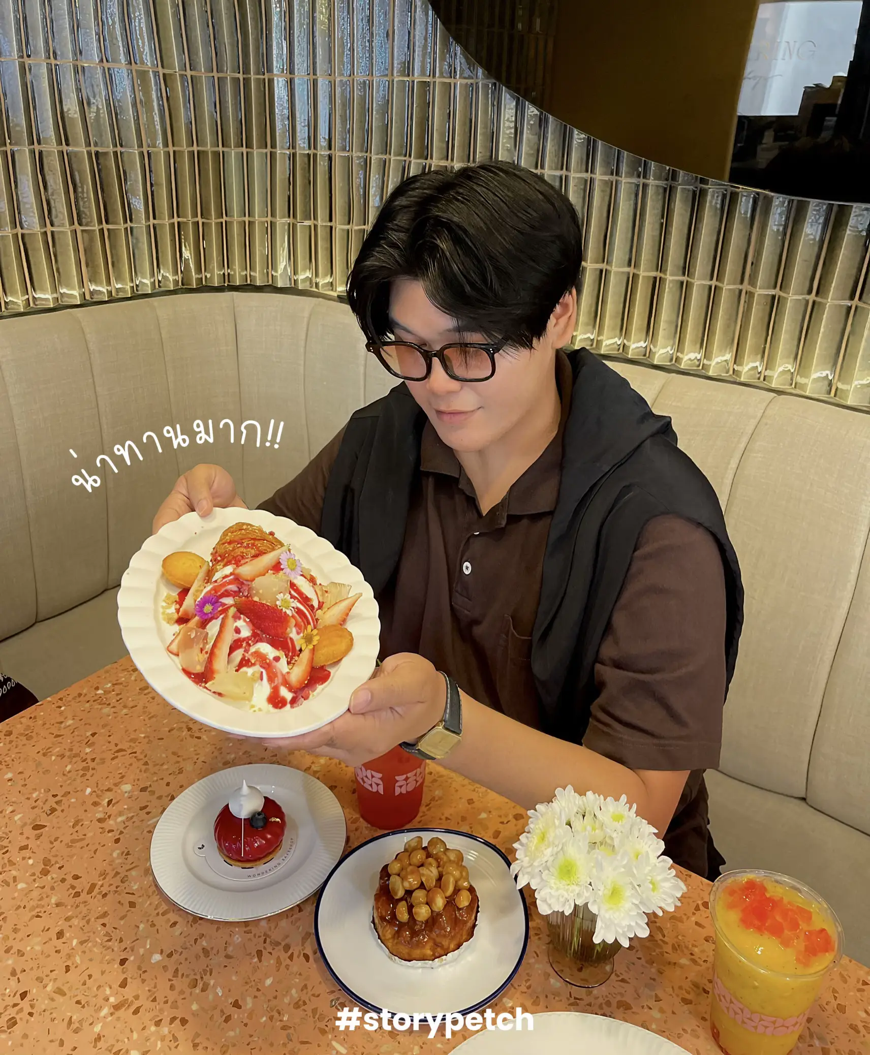 🥨🎀Wondering คาเฟ่ติดแกรม สุดชิค!ย่านพระราม3🍒 | แกลเลอรีที่โพสต์โดย iam_petch | Lemon8