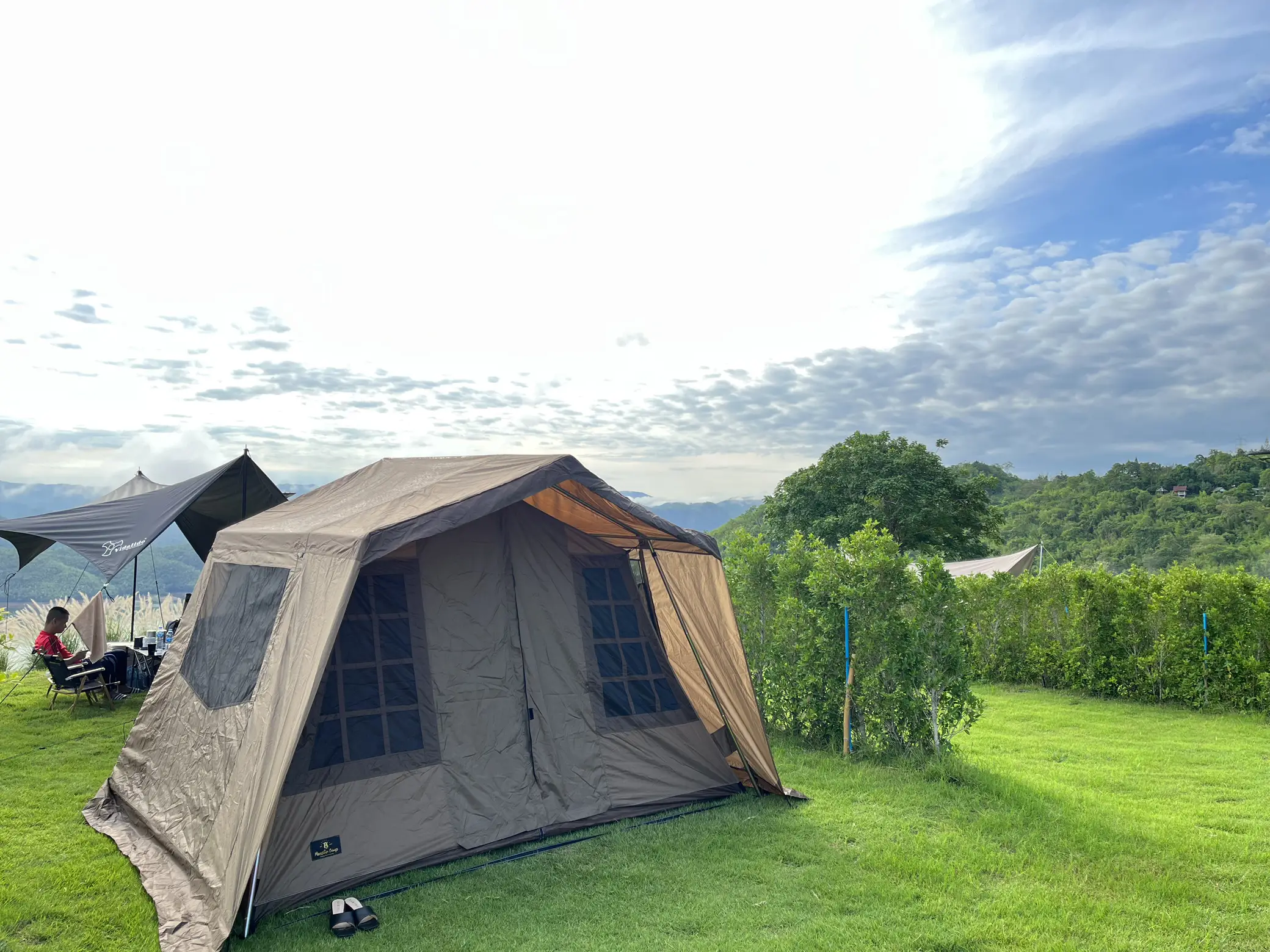 ไร่รักษ์ฟ้า • กาญจบุรี 🏕️ | แกลเลอรีที่โพสต์โดย GLUAY.PING | Lemon8