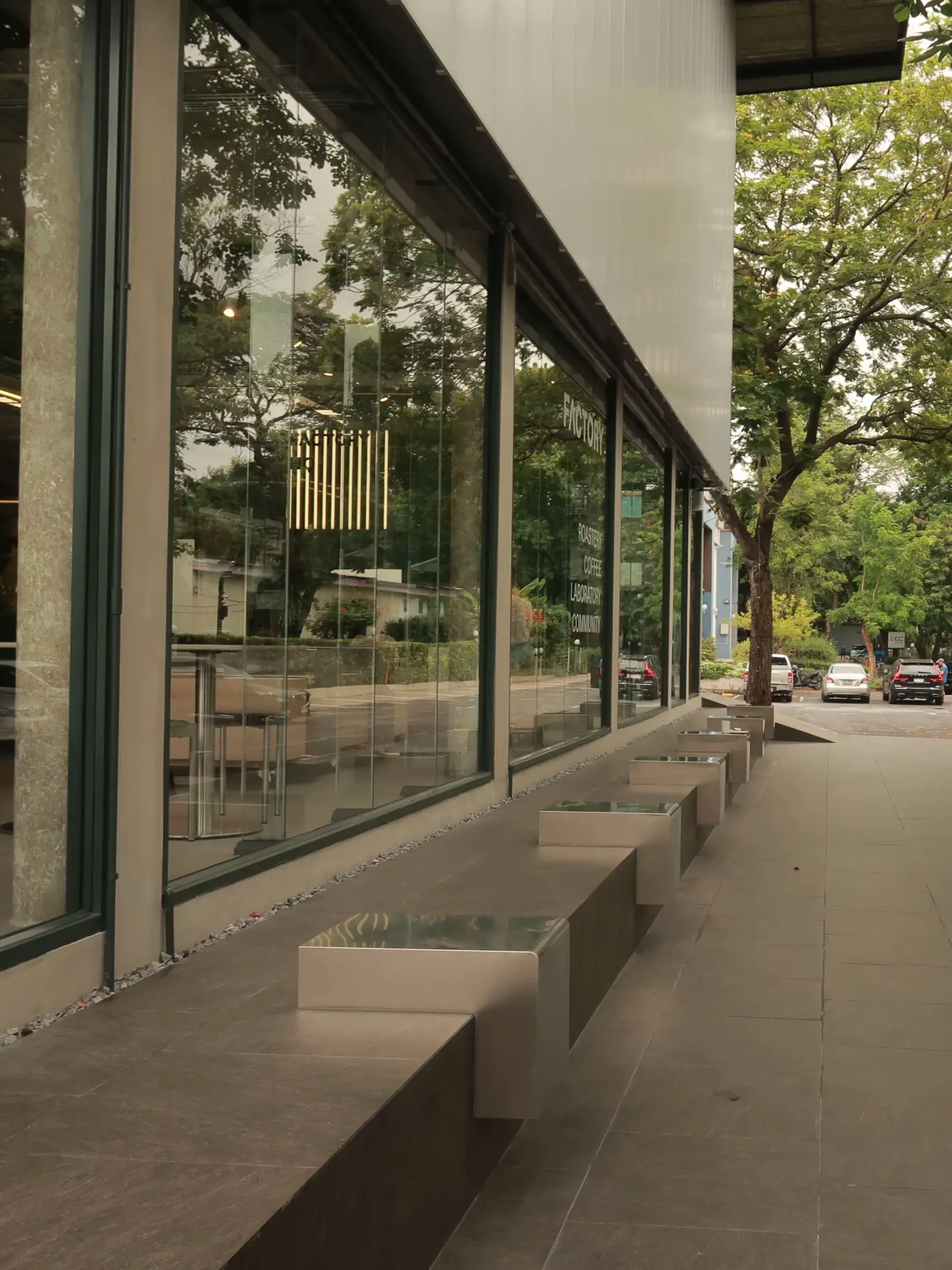 Factory coffee คาเฟ่ร้านโปรด มีสาขาใหม่แล้วนะ💕 | แกลเลอรีที่โพสต์โดย หมีเฉยๆ | Lemon8