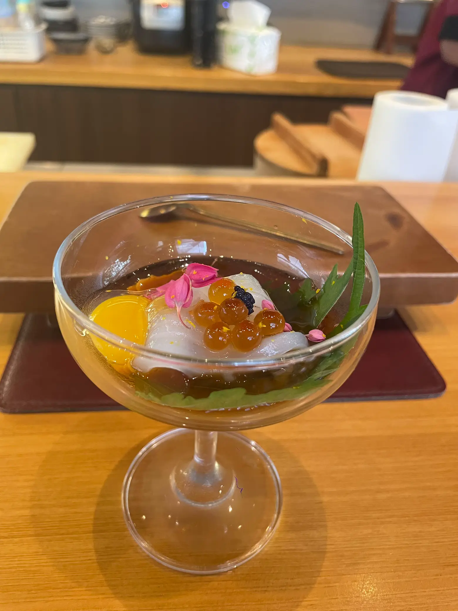 เดี๋ยวนี้omakase ถูกๆมีเยอะ เเต่ร้านนี้ทำได้เกินราคามาก! (13คำ)🍣 | แกลเลอรีที่โพสต์โดย phployy ...