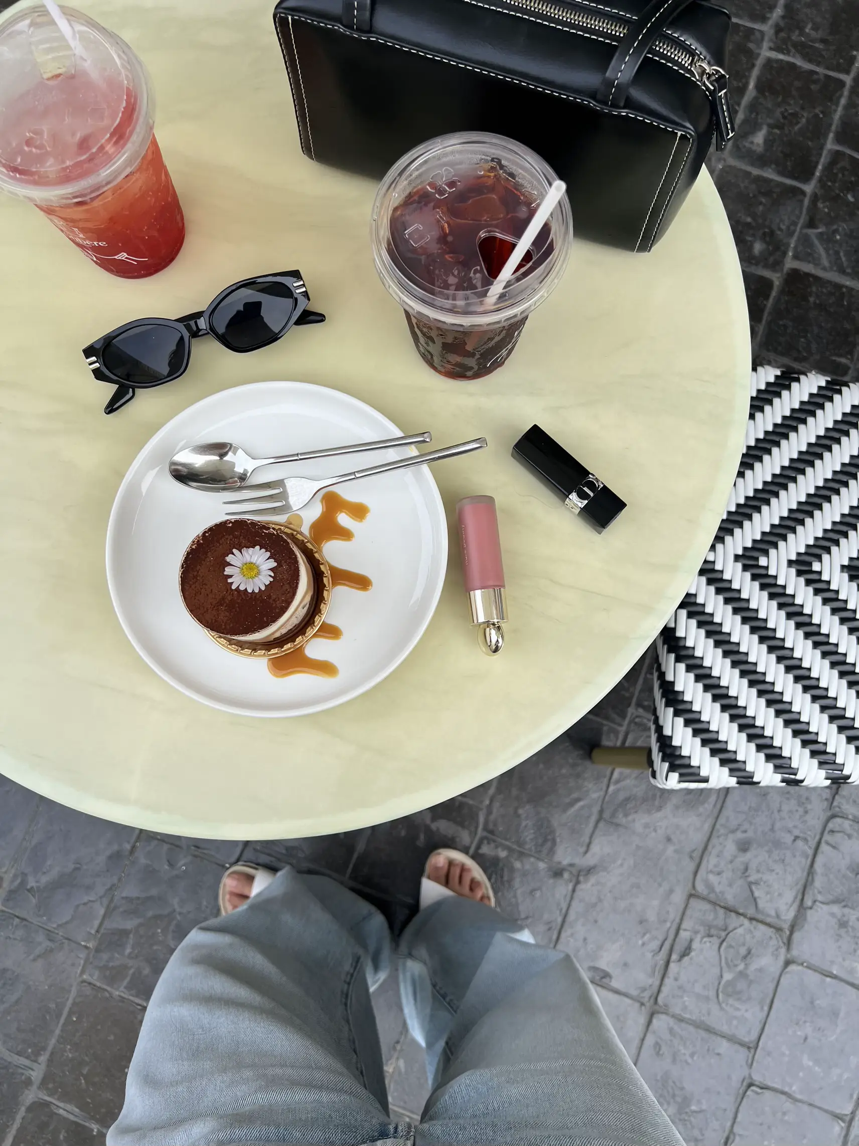 อัพเดต คาเฟ่สไตล์ยุโรป 🏛️💐🪞🥖🎀 | แกลเลอรีที่โพสต์โดย natcha.n | Lemon8