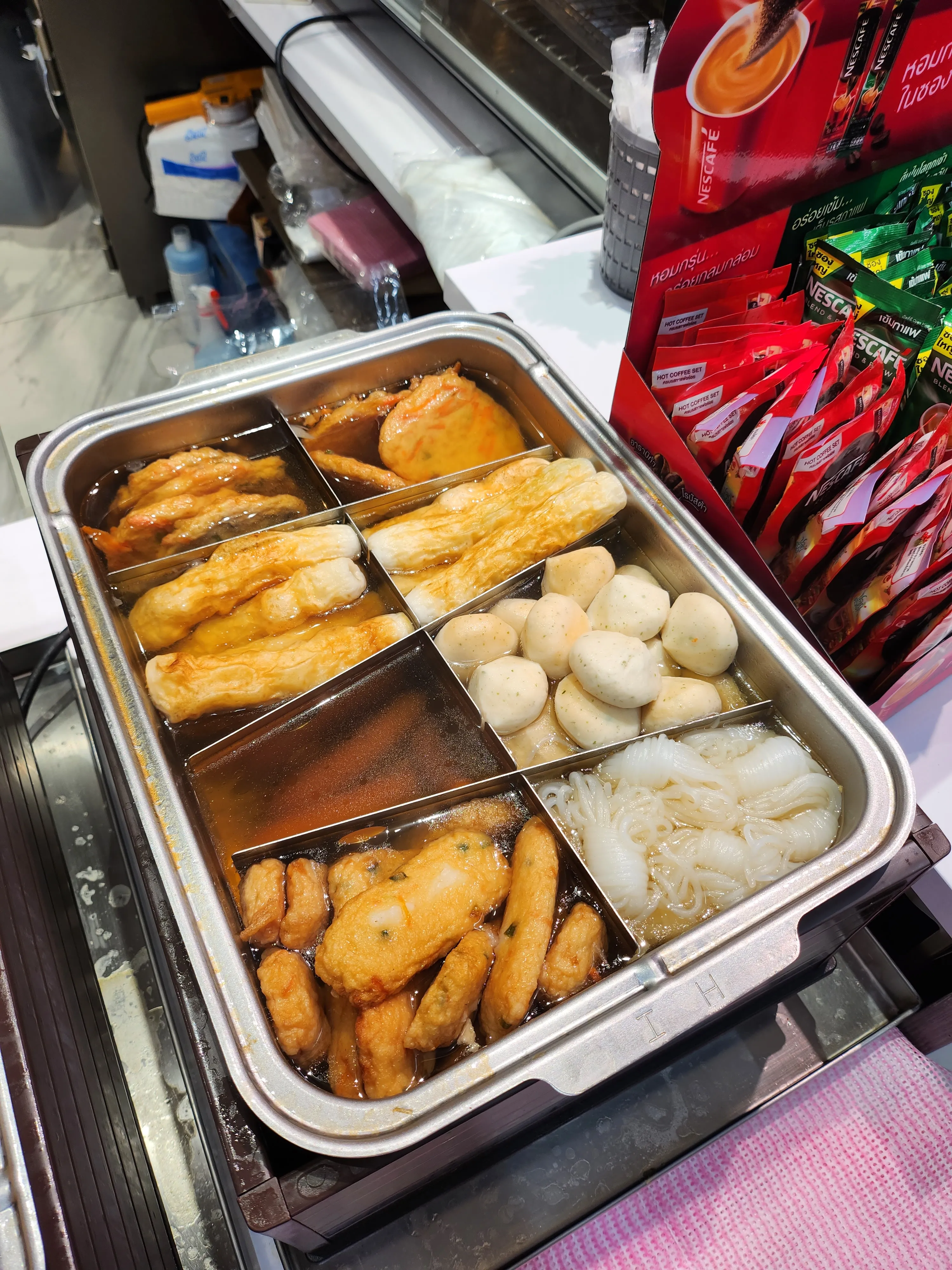 ไอเลิฟ โอเด้ง LAWSON มากมากมาก 💙 | แกลเลอรีที่โพสต์โดย mama and baby ...