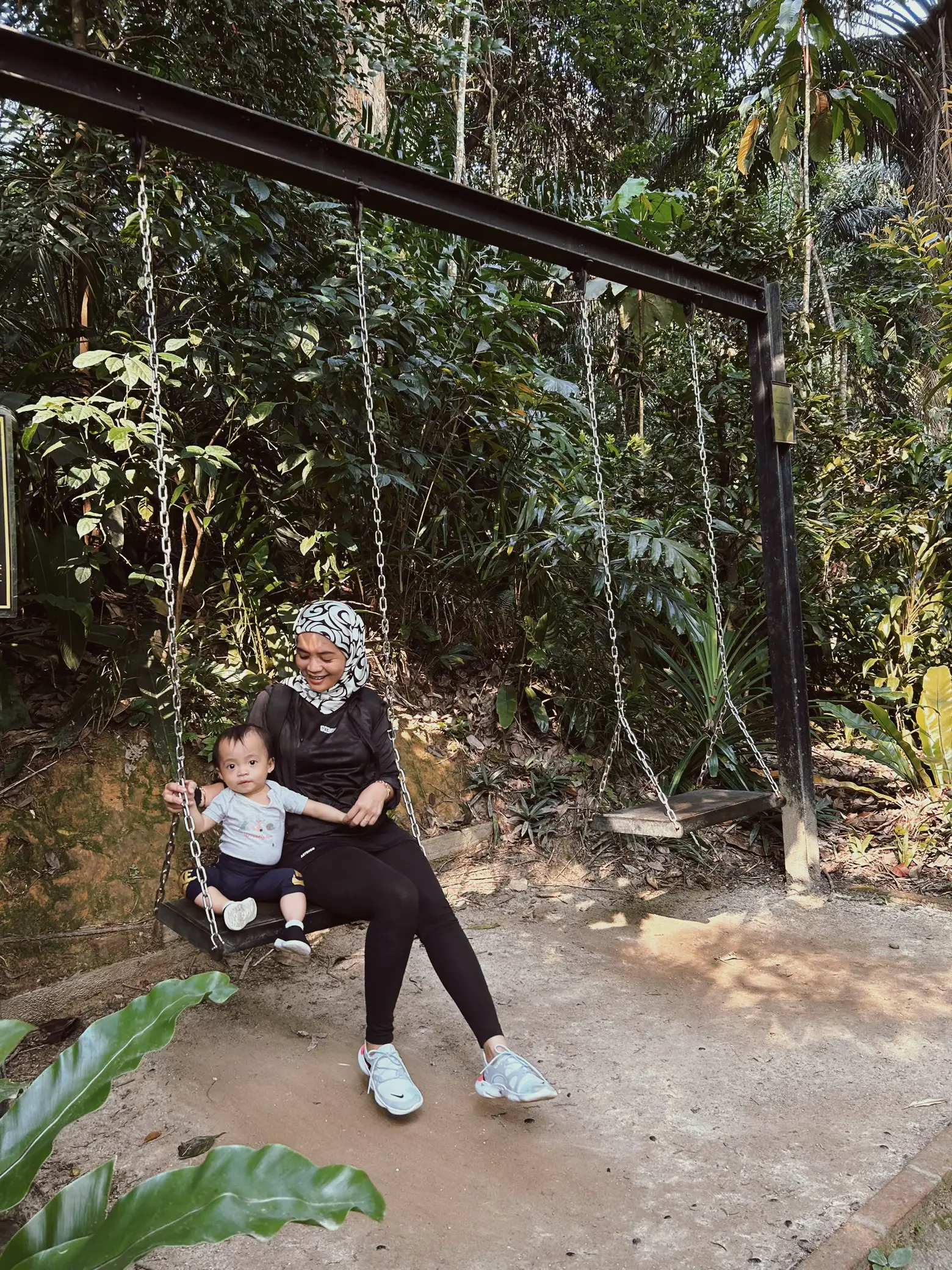 Hiking Bukit Tunku KL | Galeri disiarkan oleh deedayang | Lemon8