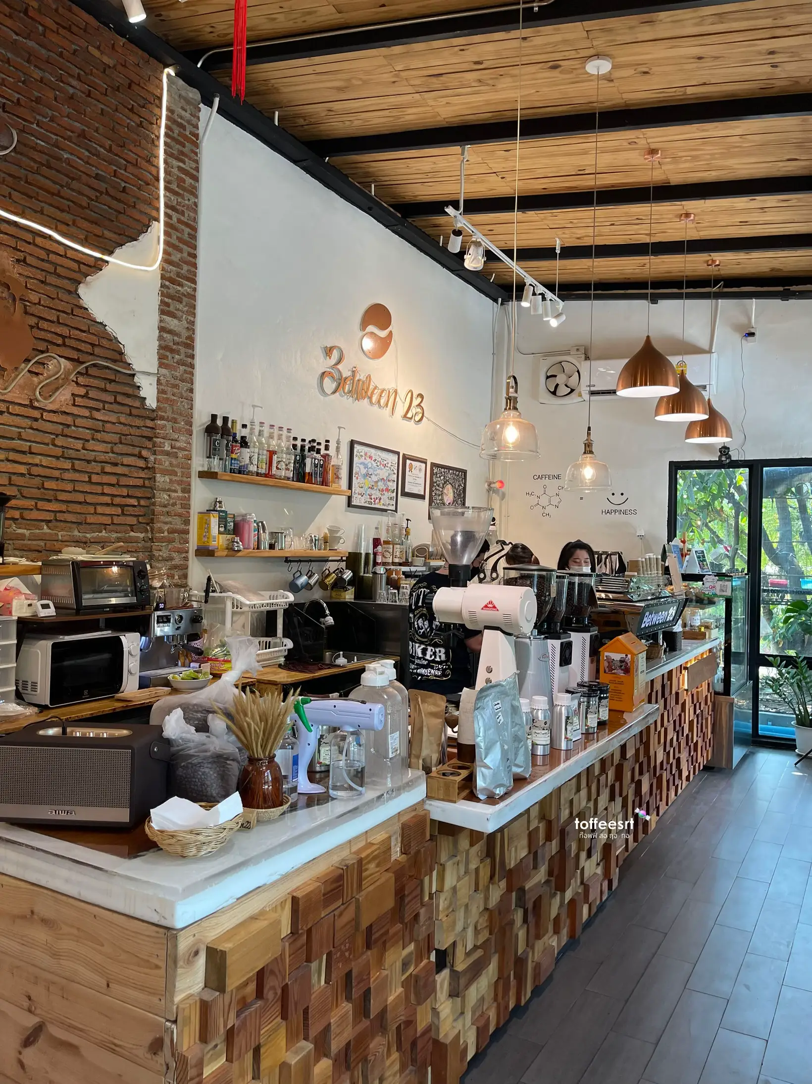 คาเฟ่มหาชัย Specialty Coffee ดีกรีแชมป์เอสเพรสโซ่เย็น | แกลเลอรีที่โพสต์โดย toffeesrt | Lemon8