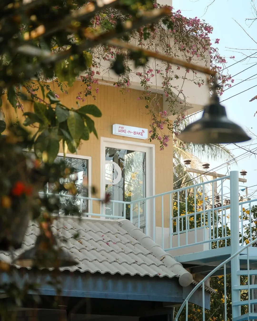 WAKE N BAKE CHA-AM 🍞🌸🥣 | แกลเลอรีที่โพสต์โดย CAFETELLER | Lemon8