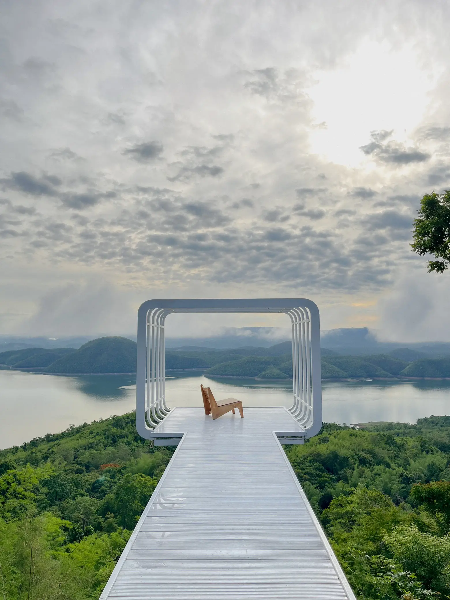 ไร่รักษ์ฟ้า • กาญจบุรี 🏕️ | แกลเลอรีที่โพสต์โดย GLUAY.PING | Lemon8