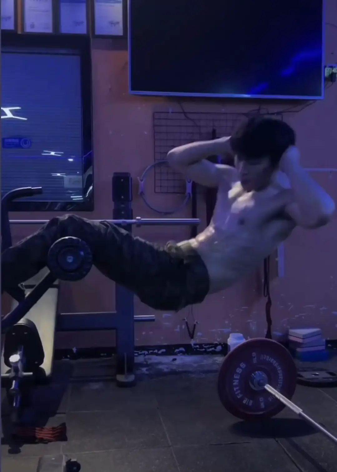 Abs of Galaxy | วิดีโอที่เผยแพร่โดย Sarde en Jack | Lemon8