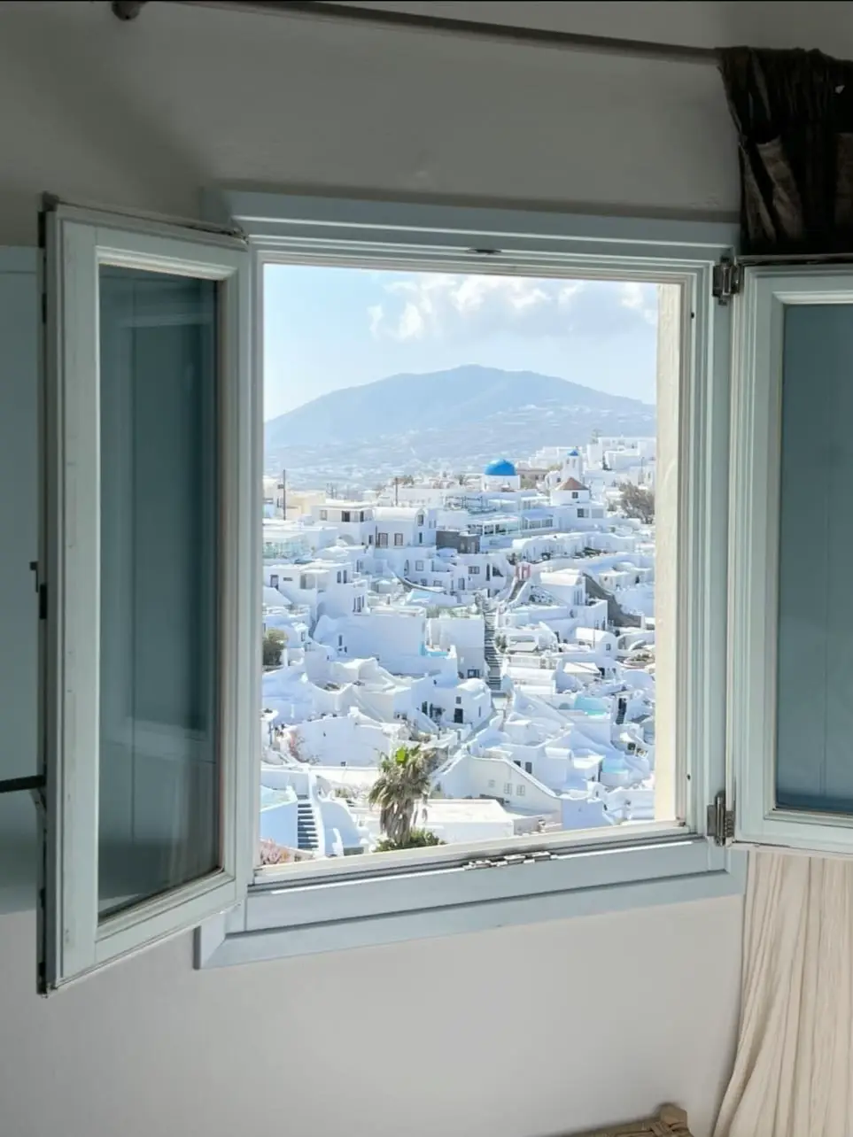 Santorini ประเทศในฝันของผม 💙 | แกลเลอรีที่โพสต์โดย WithMyShutter | Lemon8