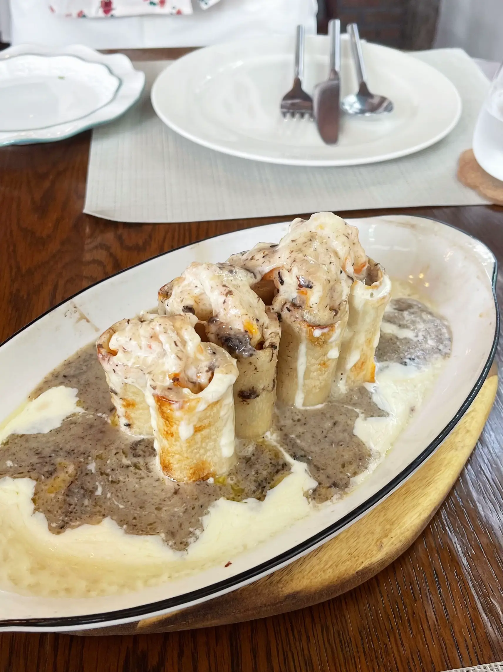 🍴🦀ร้านอาหารอิตาเลียนสไตล์โฮมมี่ - Manarola Seafood&Wine | แกลเลอรีที่โพสต์โดย Benya | Lemon8