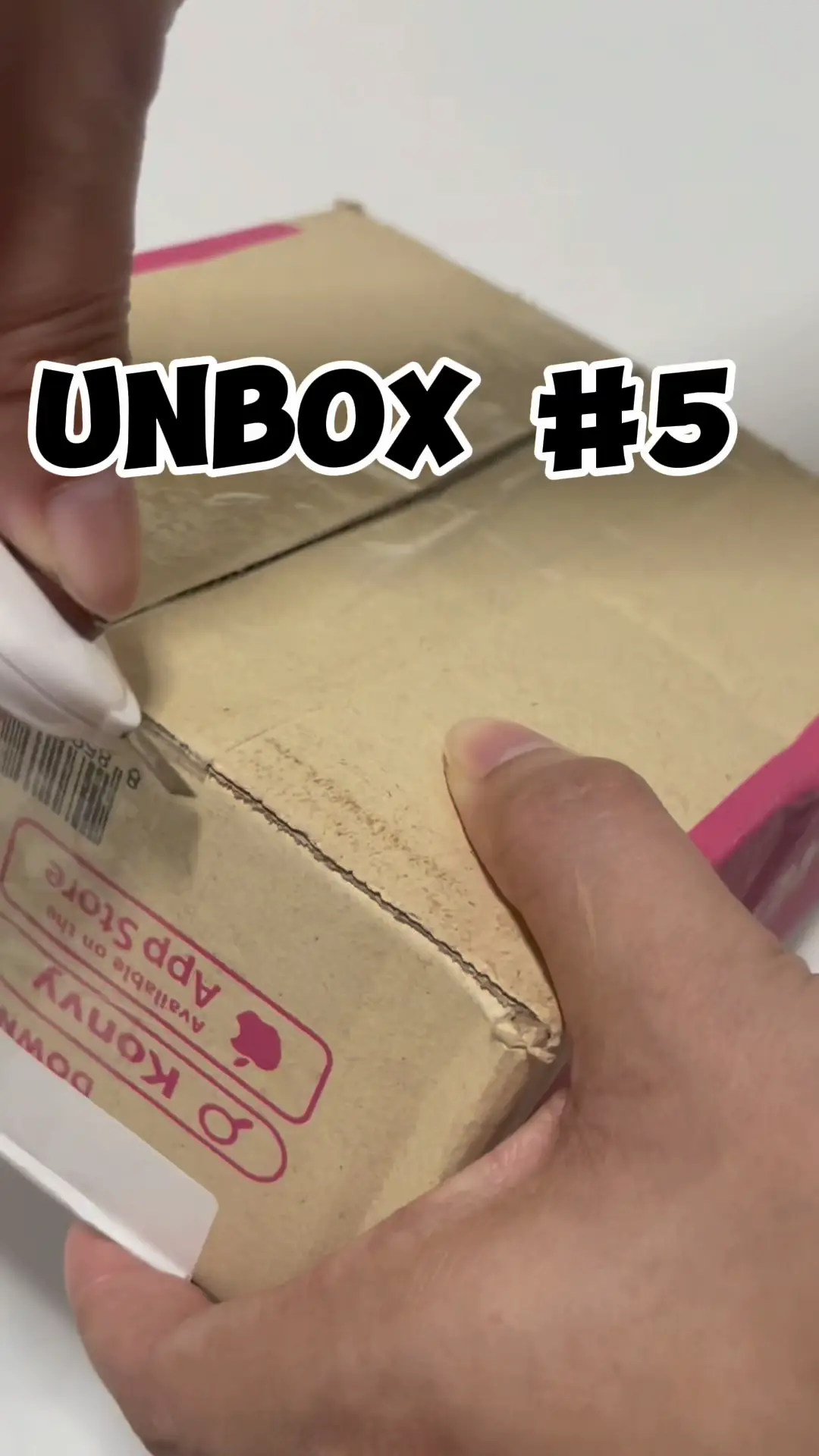 Unbox ep.5 หนังสือ,เสื้อ,ของใช้ | วิดีโอที่เผยแพร่โดย Sarasaran | Lemon8