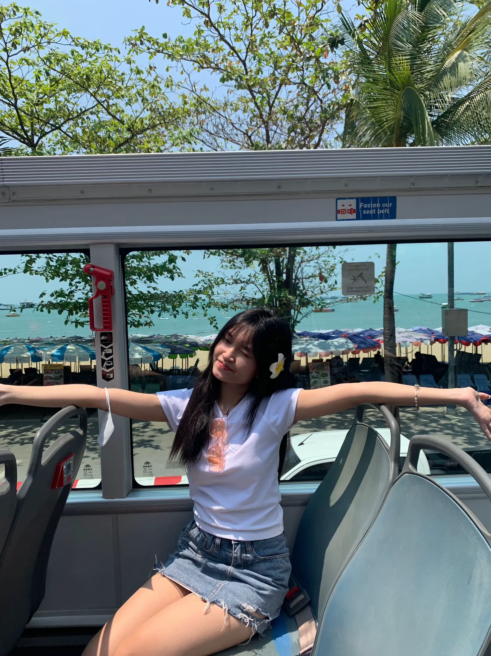 รถบัสทัวร์ชมวิวพัทยาา So Hottt 🔥🏝 | แกลเลอรีที่โพสต์โดย ppxndx 🐼🌴 | Lemon8