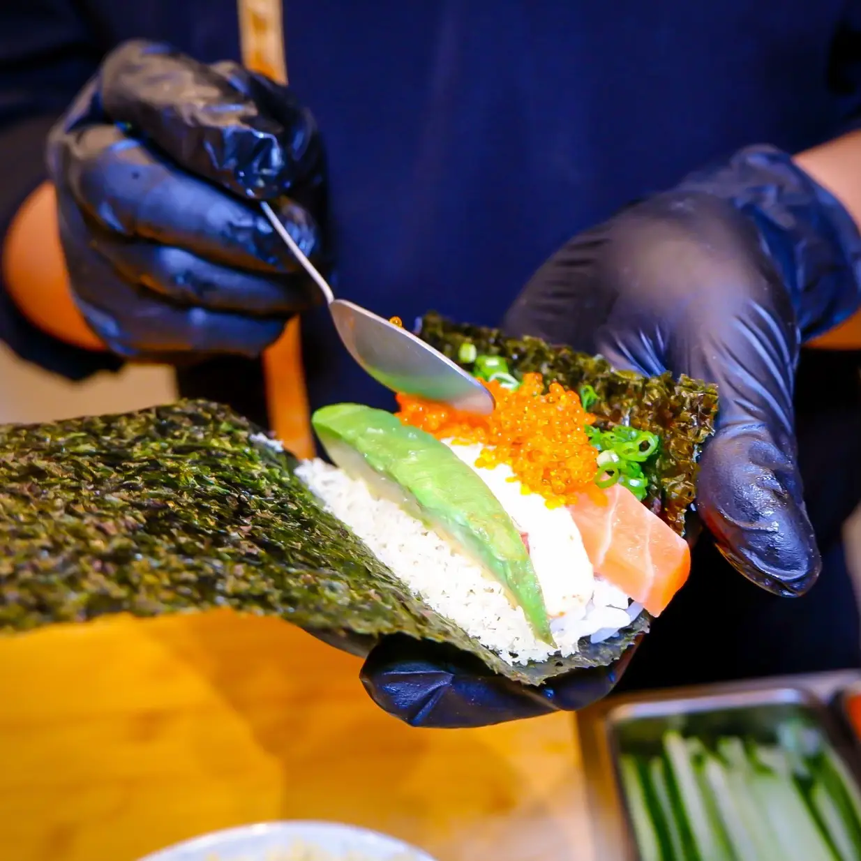 พากิน 𝑲𝑶𝑲𝑶 Hand Roll Bar แฮนด์โรลที่ได้ฟีลโอมากาเสะสุดๆ | แกลเลอรีที่ ...