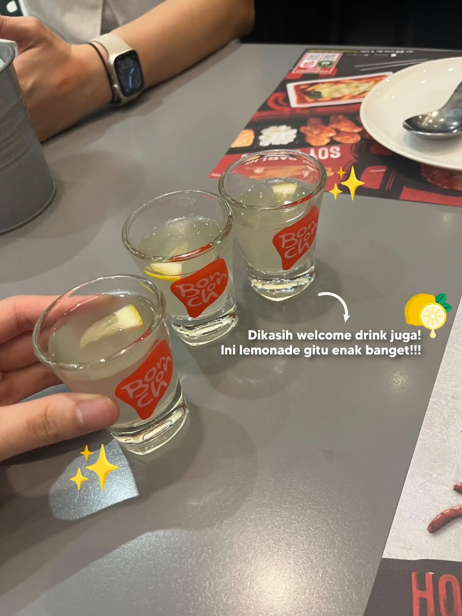 ร้านอาหารเสิร์ฟอาหาร - Pencarian Lemon8