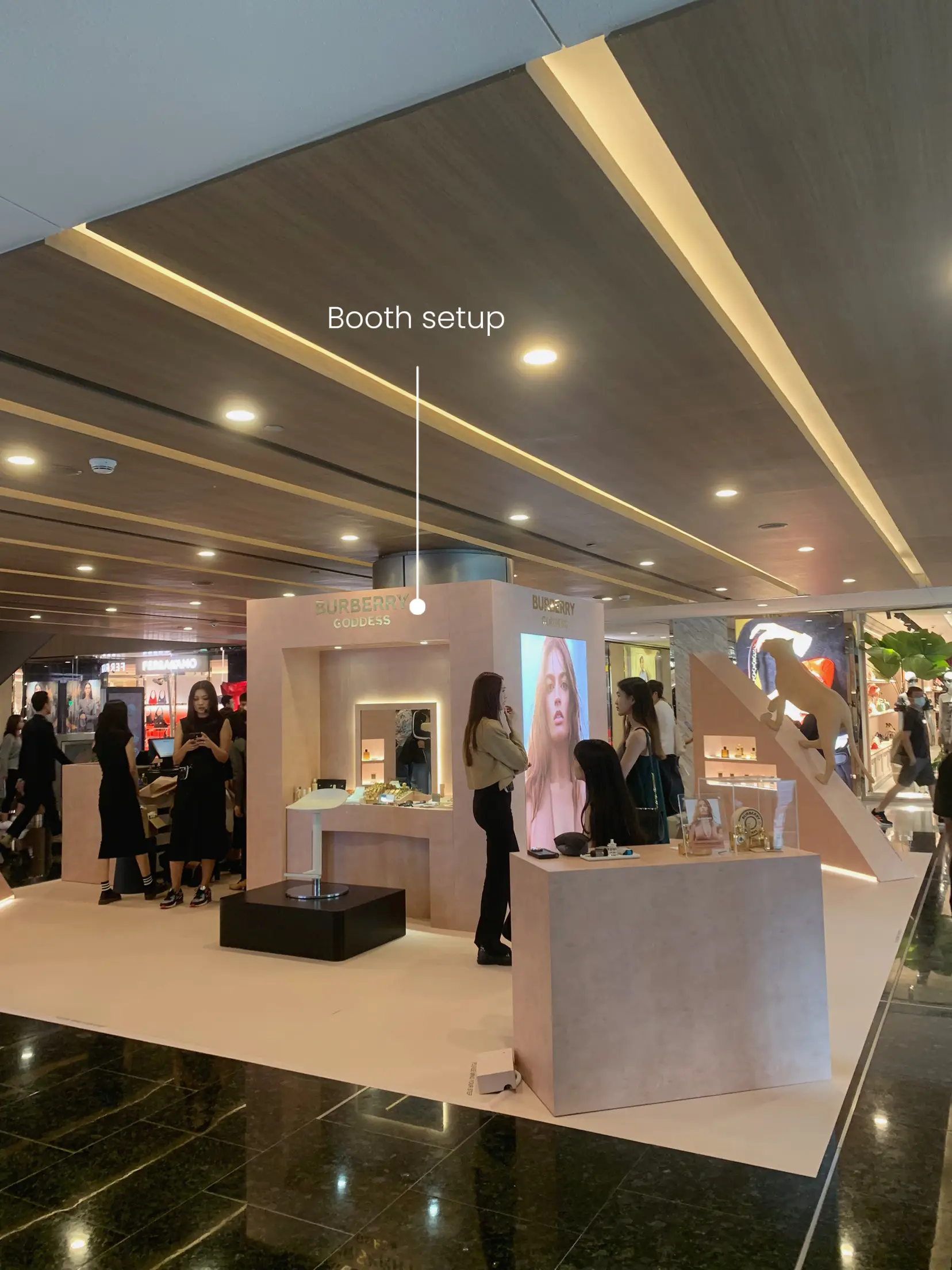 I met supermodel Aimee at Burberry masterclass 😍 | Gallery posted by _Wanderlustsoul | Lemon8