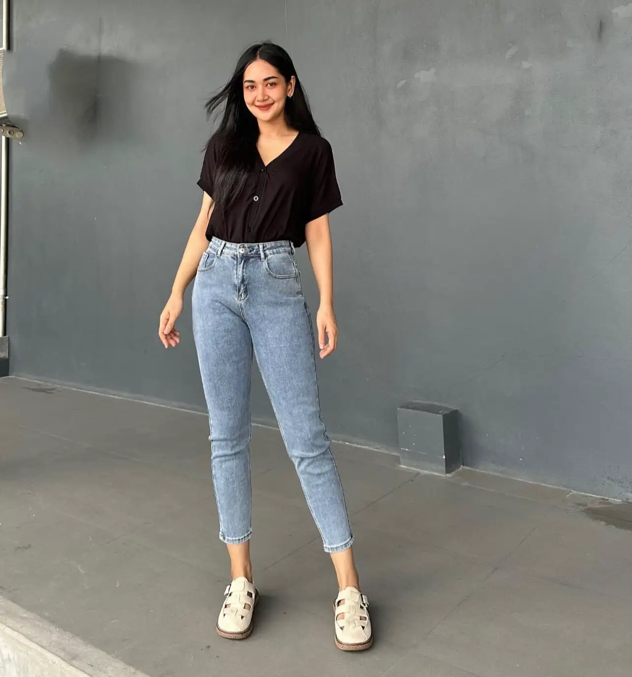 ชี้เป้ากางเกงยีนส์คนสูง 147-156 cm | แกลเลอรีที่โพสต์โดย Mimi Jeans | Lemon8