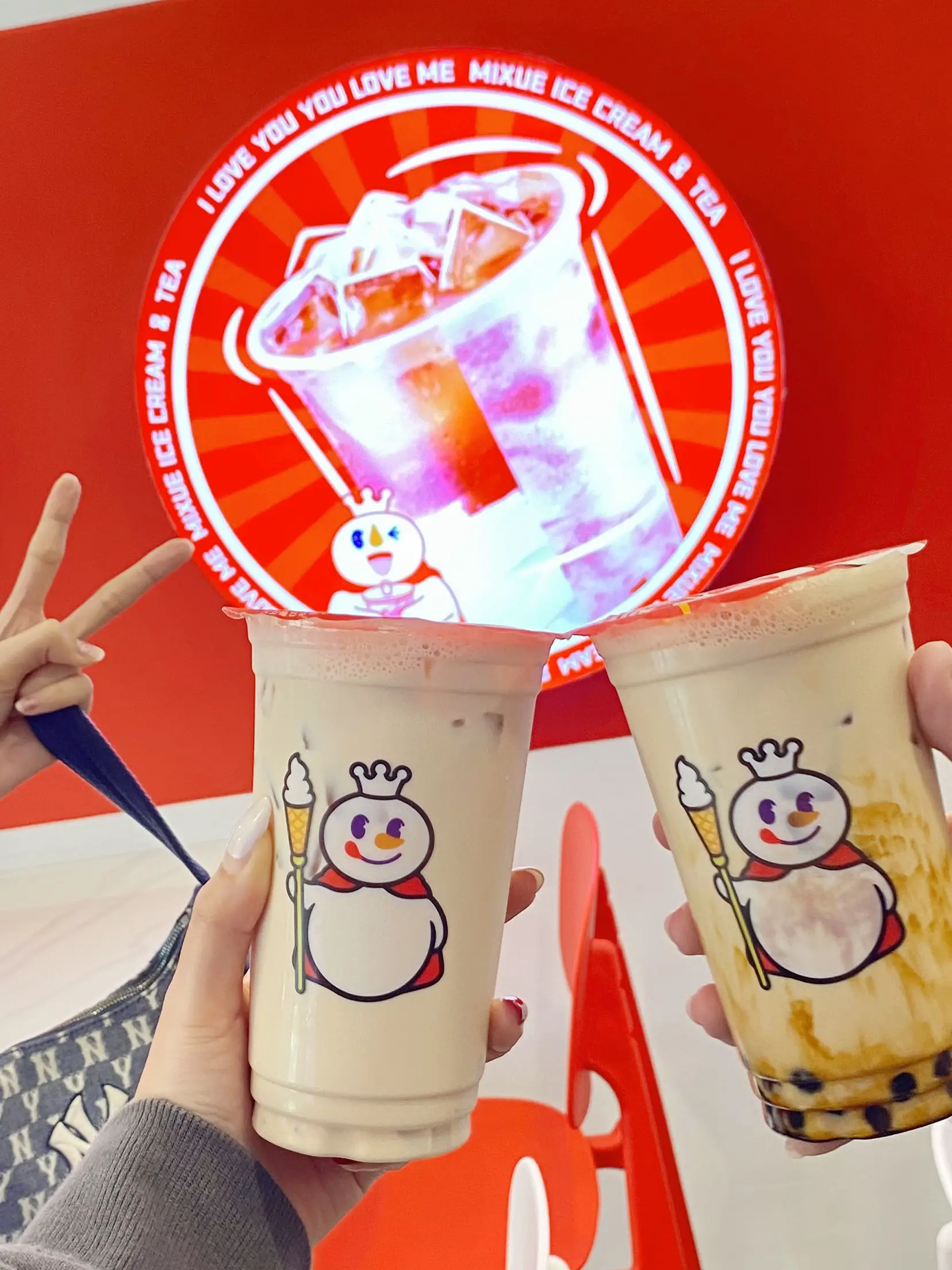 ใครอยากแสงออกปาก ไปซื้อชานม MIXUE🧋🎈 | แกลเลอรีที่โพสต์โดย BttK | Lemon8