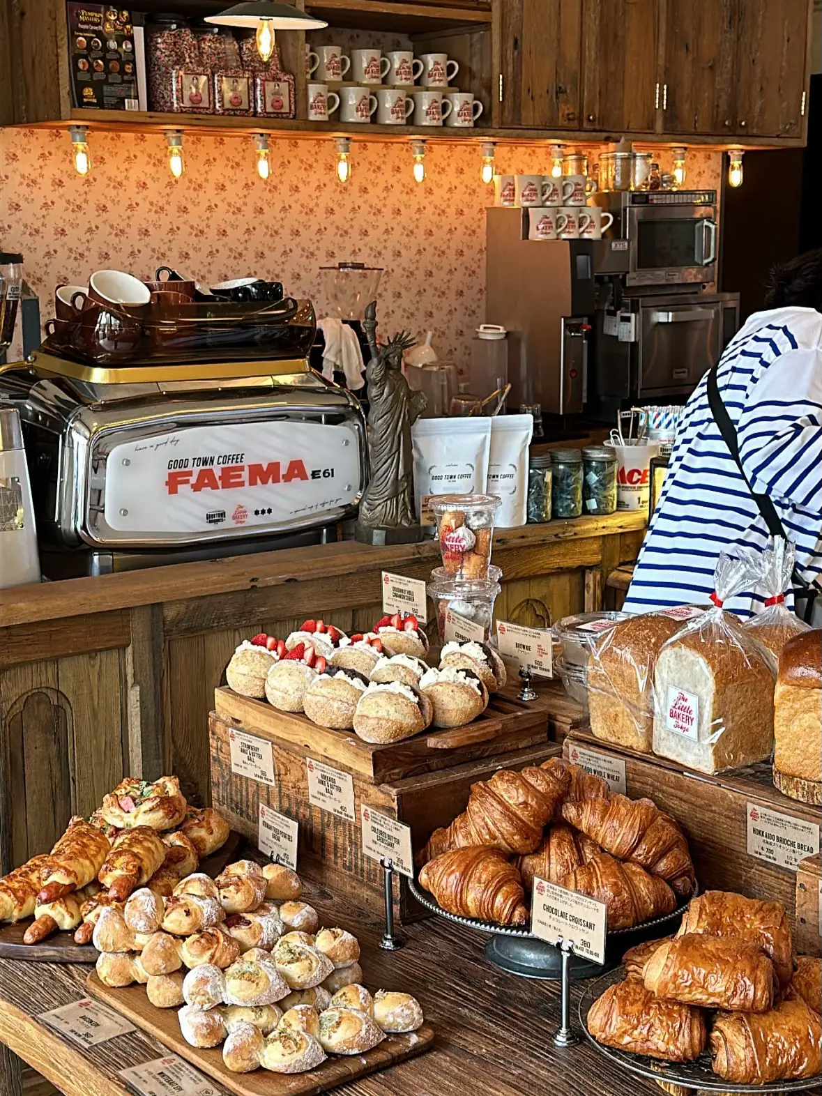 รีวิวร้านเบเกอรี่ ที่คิวยาวแต่เช้า The Little BAKERY Tokyo🍞⛅️ | แกลเลอ ...