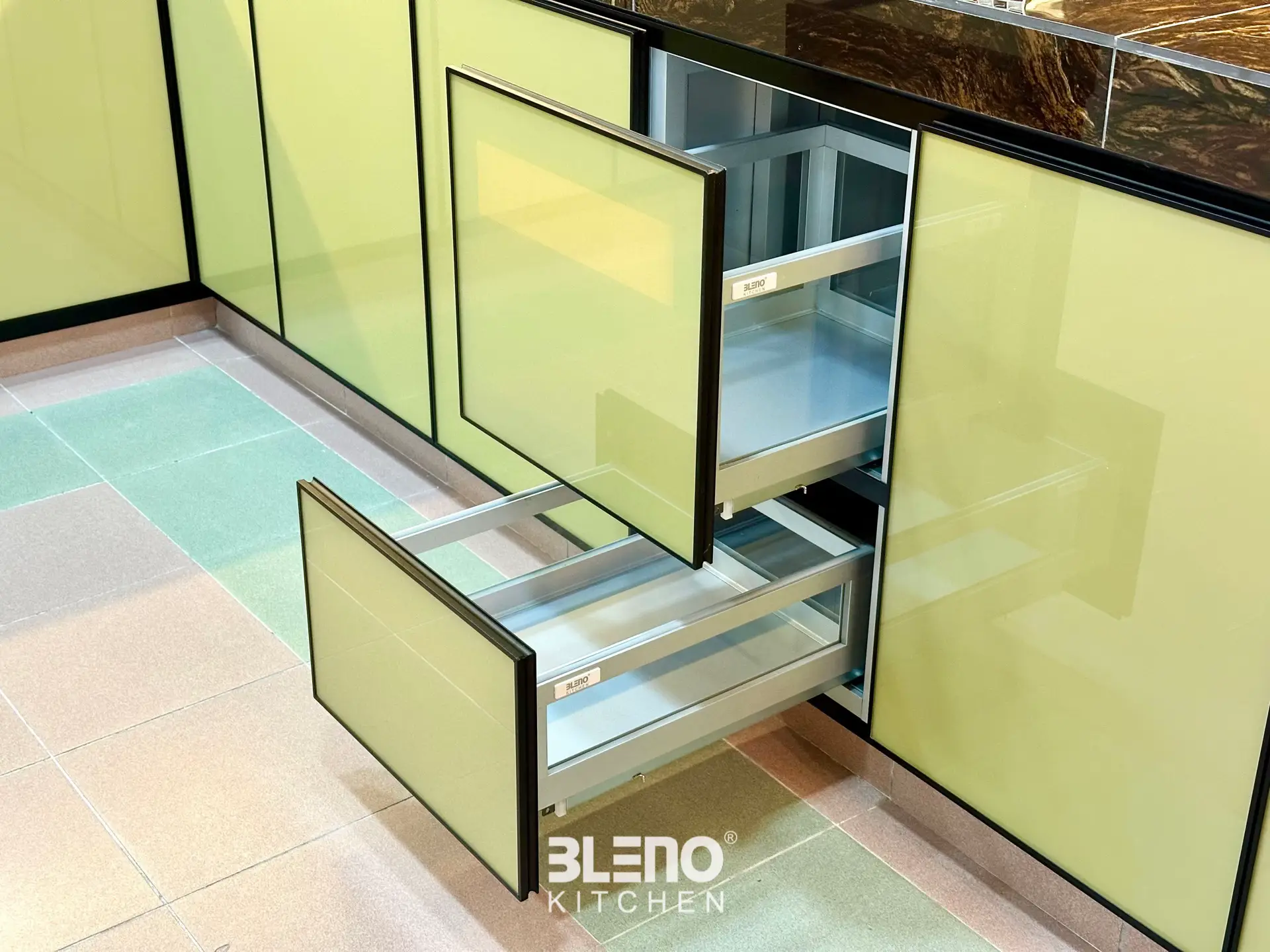 Concrete Tiles Table Top & Kitchen Cabinet | Galeri disiarkan oleh ...