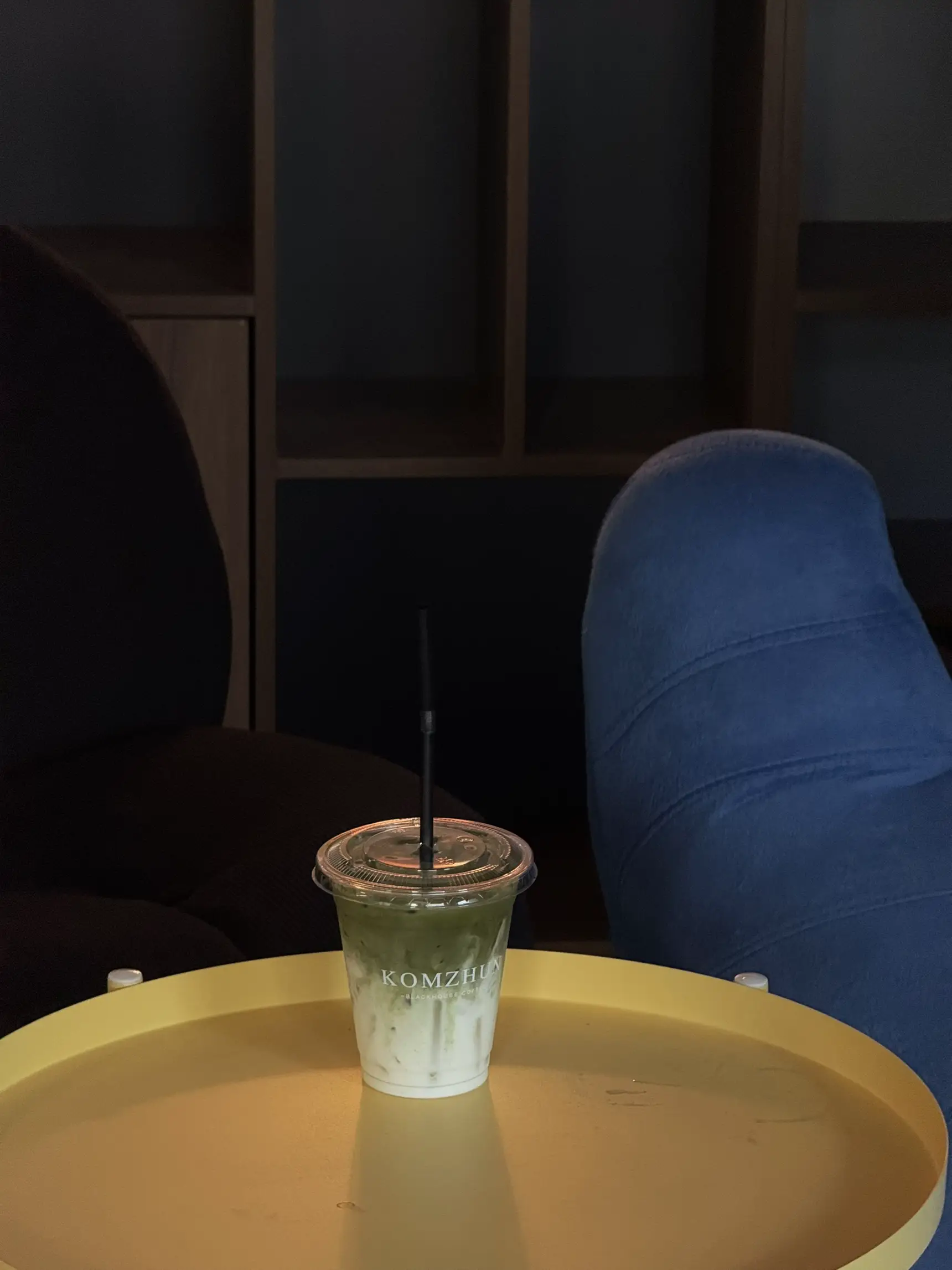 KOMZHUN, black house coffee 🖤☕️ | แกลเลอรีที่โพสต์โดย Nutda. | Lemon8