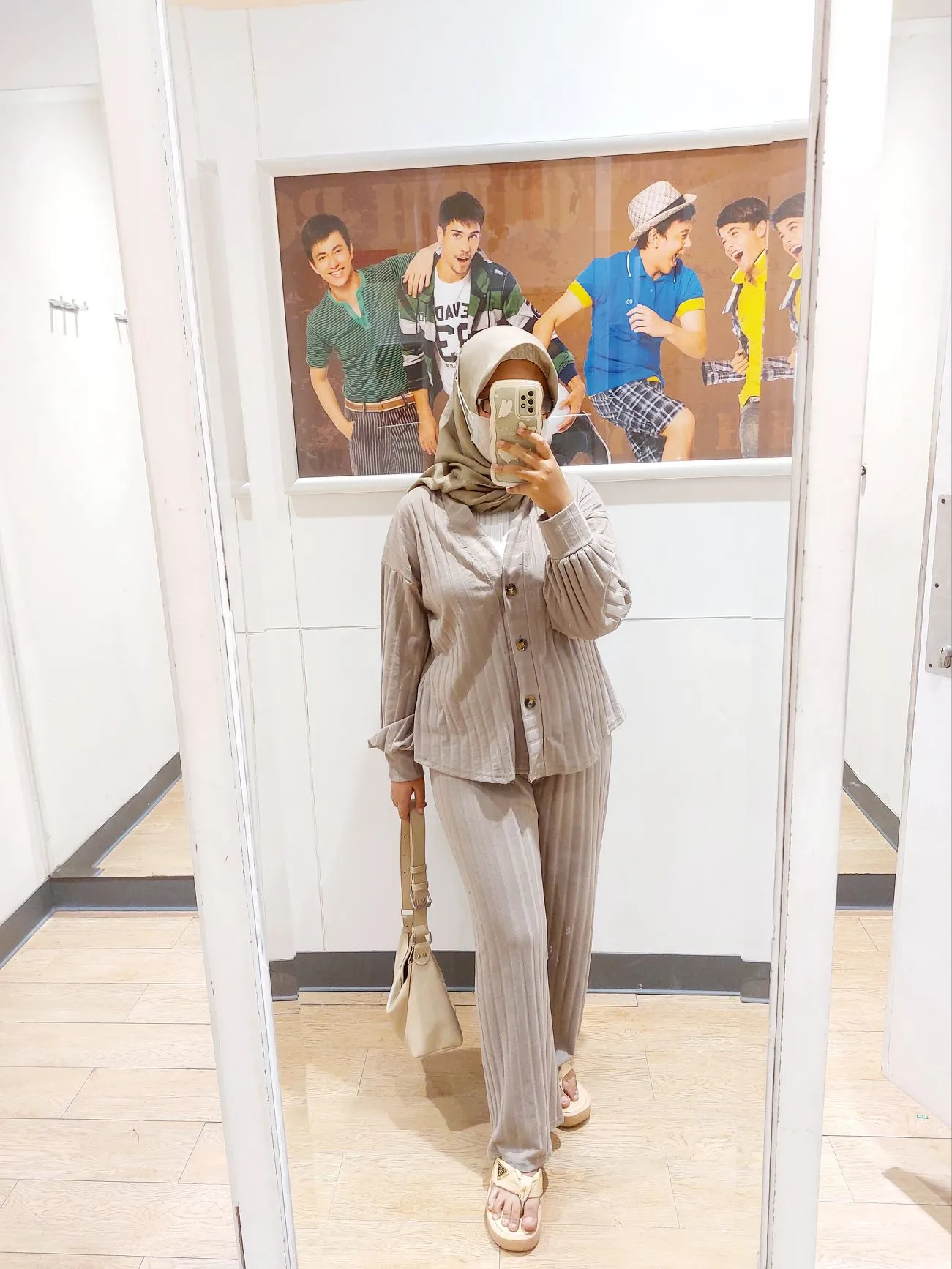 one set lucu | Galeri diposting oleh Rukmala Risma | Lemon8