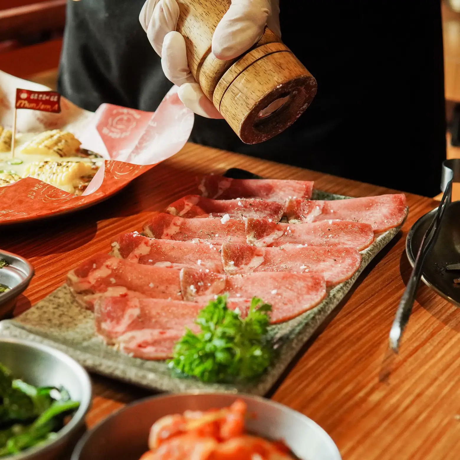 เจอแล้ว ร้านปิ้งย่างเกาหลีที่จริงใจ อร่อยทุกอย่าง! 10 เต็ม 10🥩🔥 | แกล ...