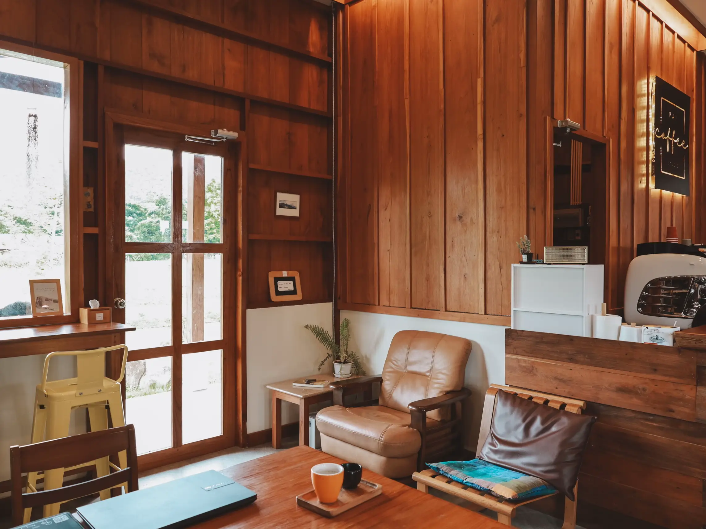 🍂จิบกาแฟสัมผัสธรรมชาติท่ามกลางขุนเขา ณ Pai coffee Studio | แกลเลอรีที่ ...
