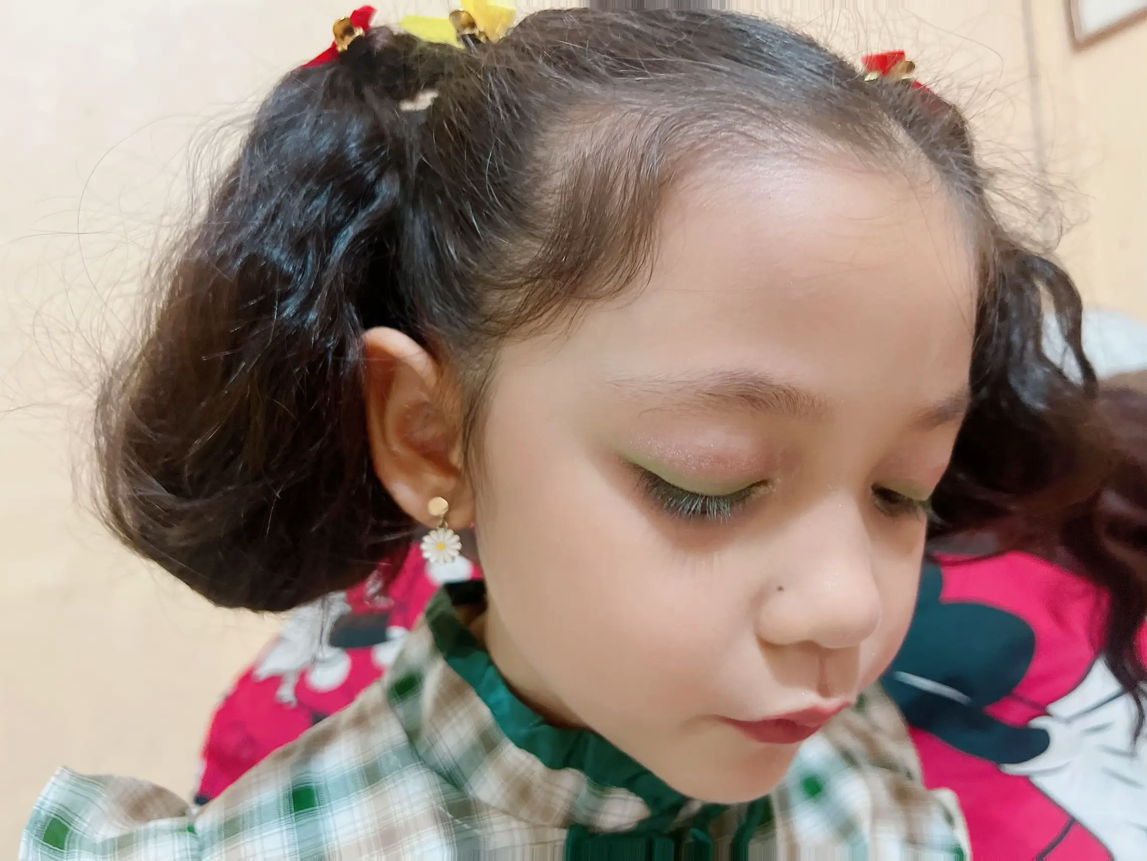 วันนี้แต่งชุดจีนไป รร ค่ะ สีเขียวก็จีนค่ะ แกลเลอรีที่โพสต์โดย Alyra