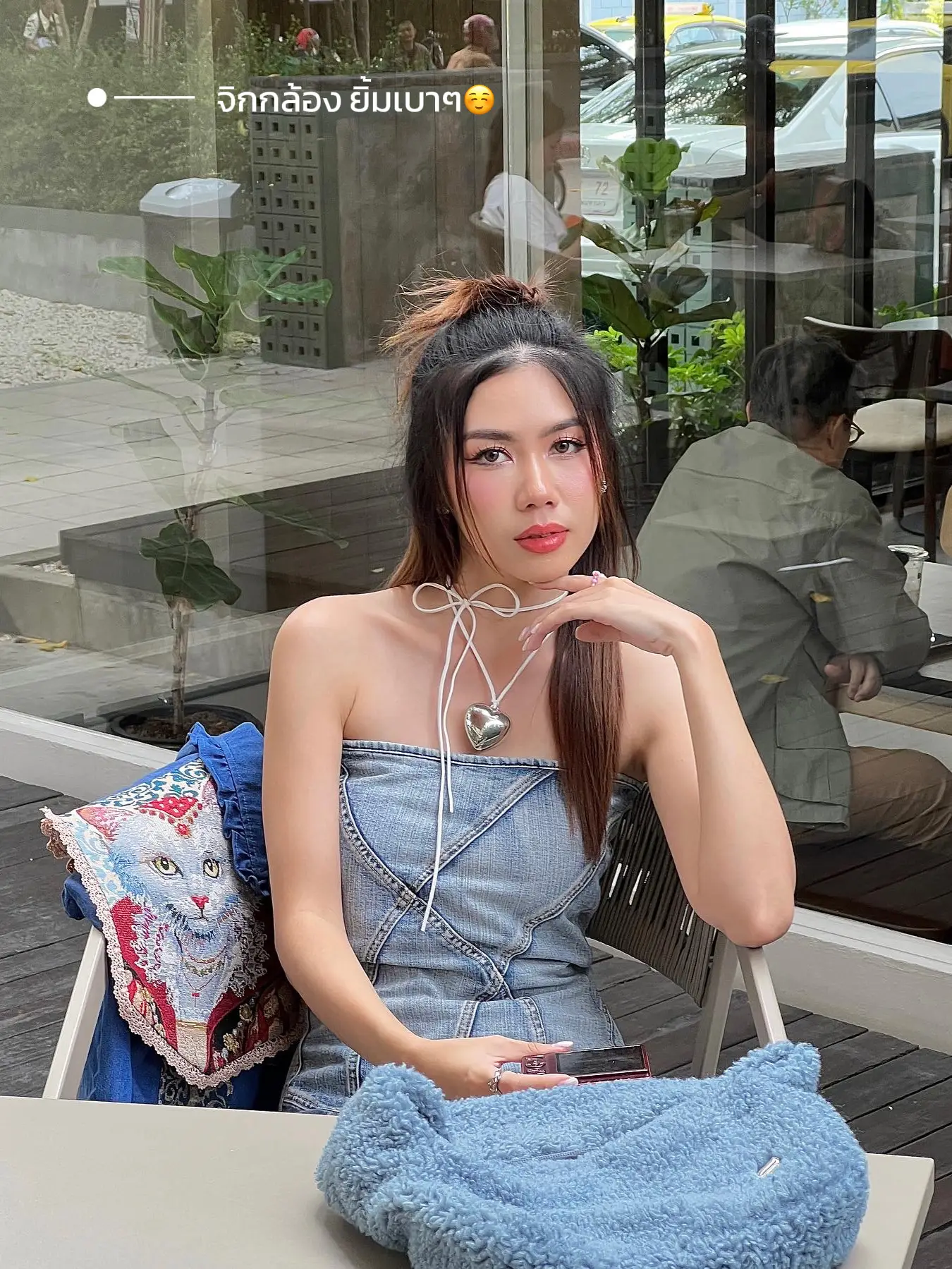 POSE IDEAS | แจกไอเดียท่าโพสต์คาเฟ่🏡🍃 | แกลเลอรีที่โพสต์โดย cherngam | Lemon8