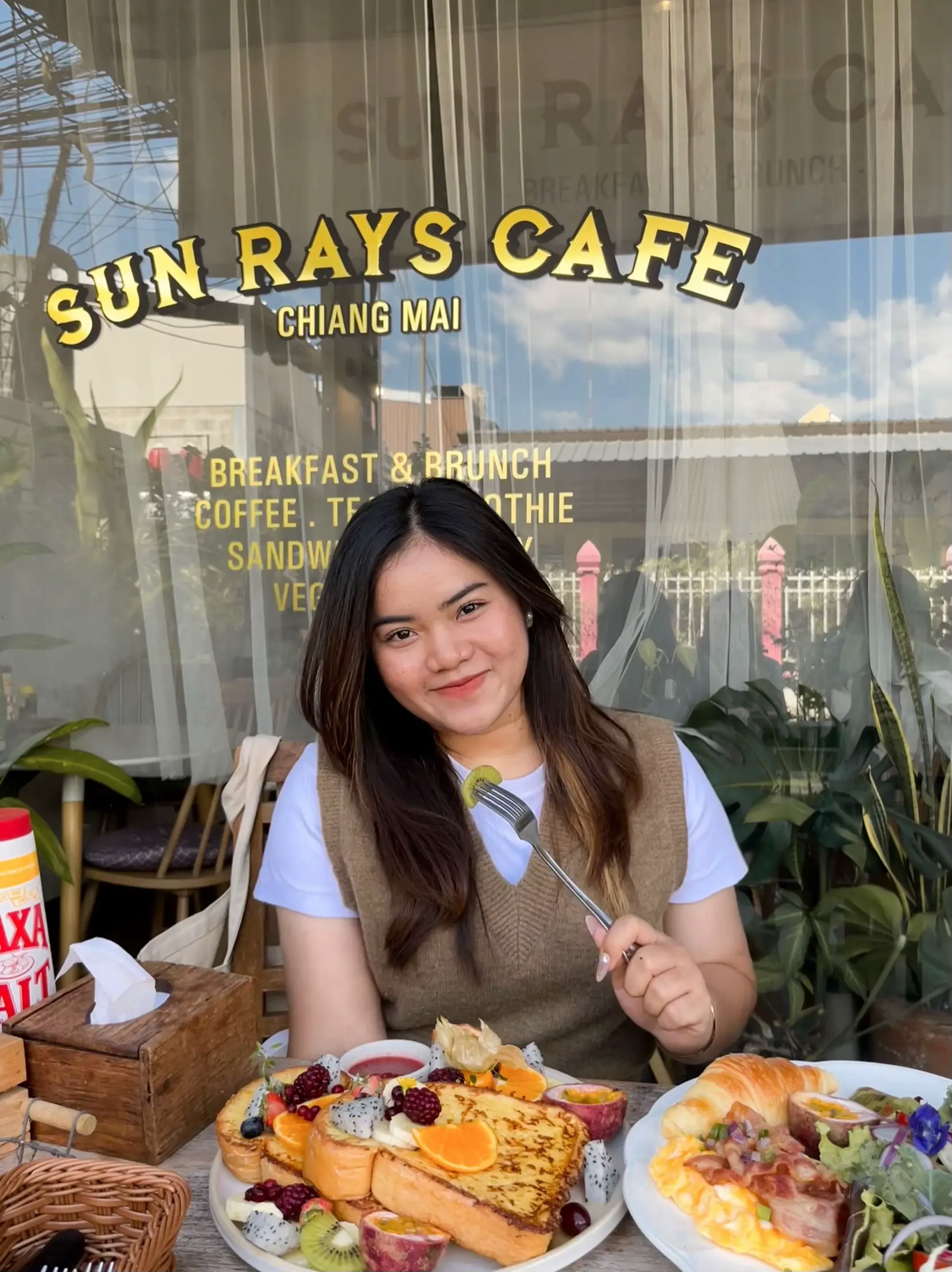 SUN RAYS CAFE/ BRUNCH & BREAKFAST | แกลเลอรีที่โพสต์โดย pin 🥯 | Lemon8