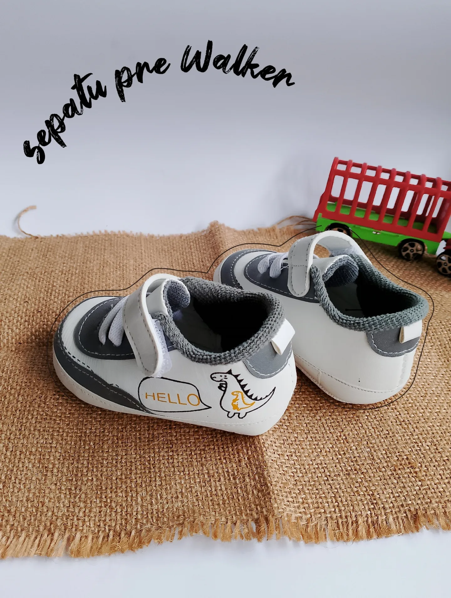 sepatu pre Walker | Galeri diposting oleh Afiatin Nufus | Lemon8