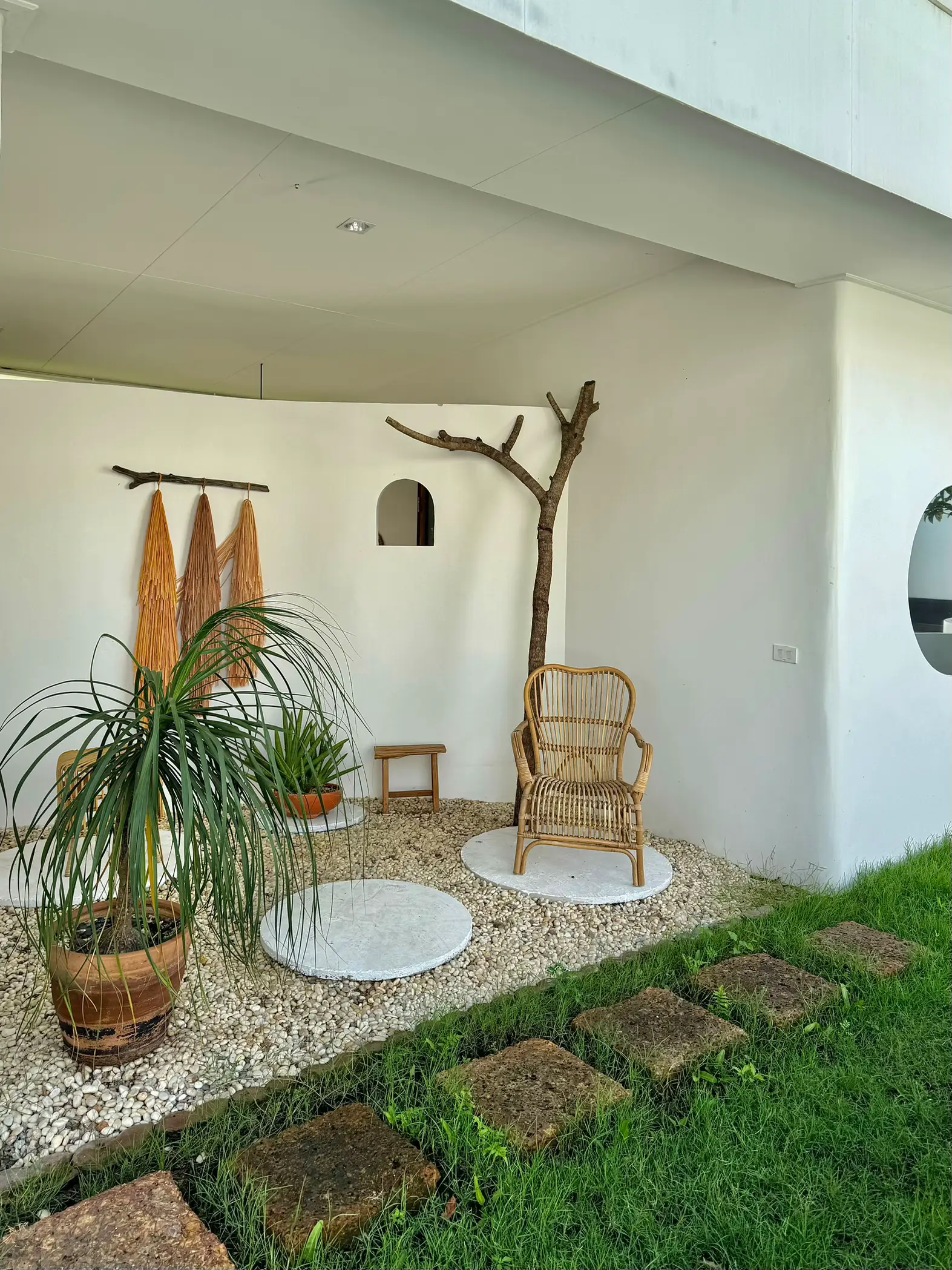 double p. stay and garden | ที่พักระยอง 🏠 | แกลเลอรีที่โพสต์โดย ꒰ fernzgs ° | Lemon8