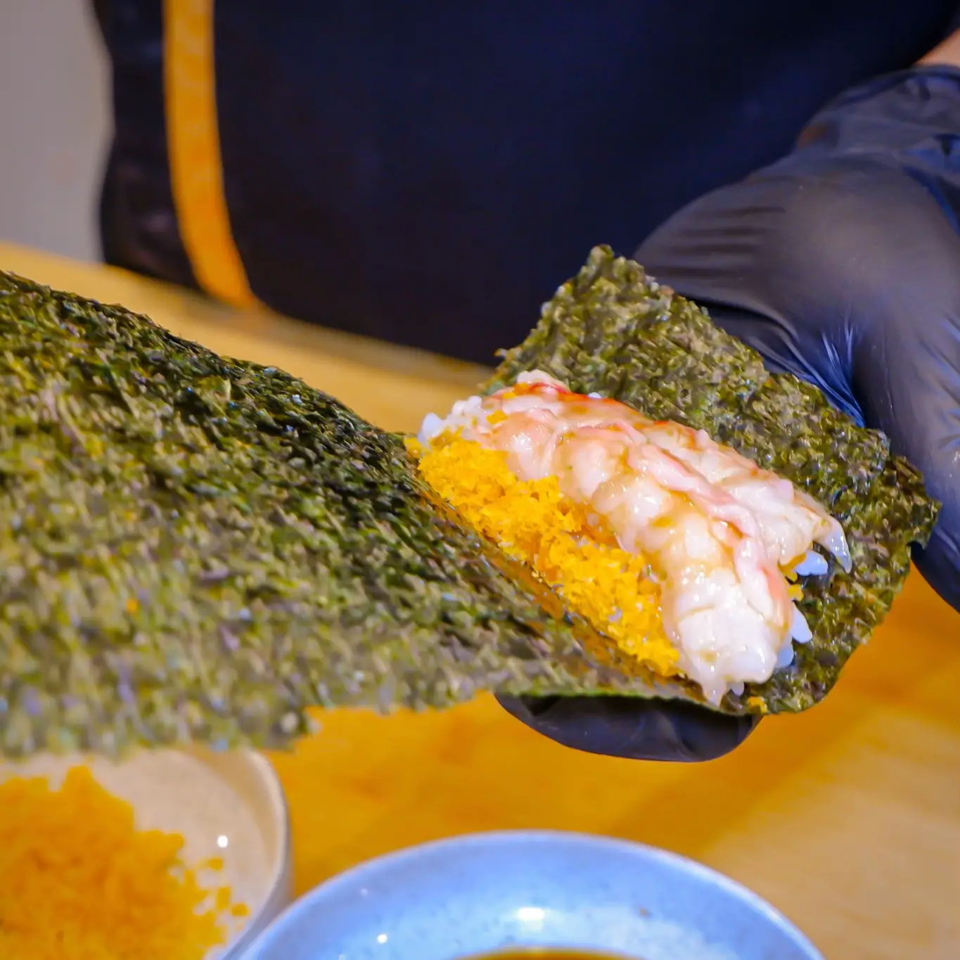พากิน 𝑲𝑶𝑲𝑶 Hand Roll Bar แฮนด์โรลที่ได้ฟีลโอมากาเสะสุดๆ | แกลเลอรีที่ ...