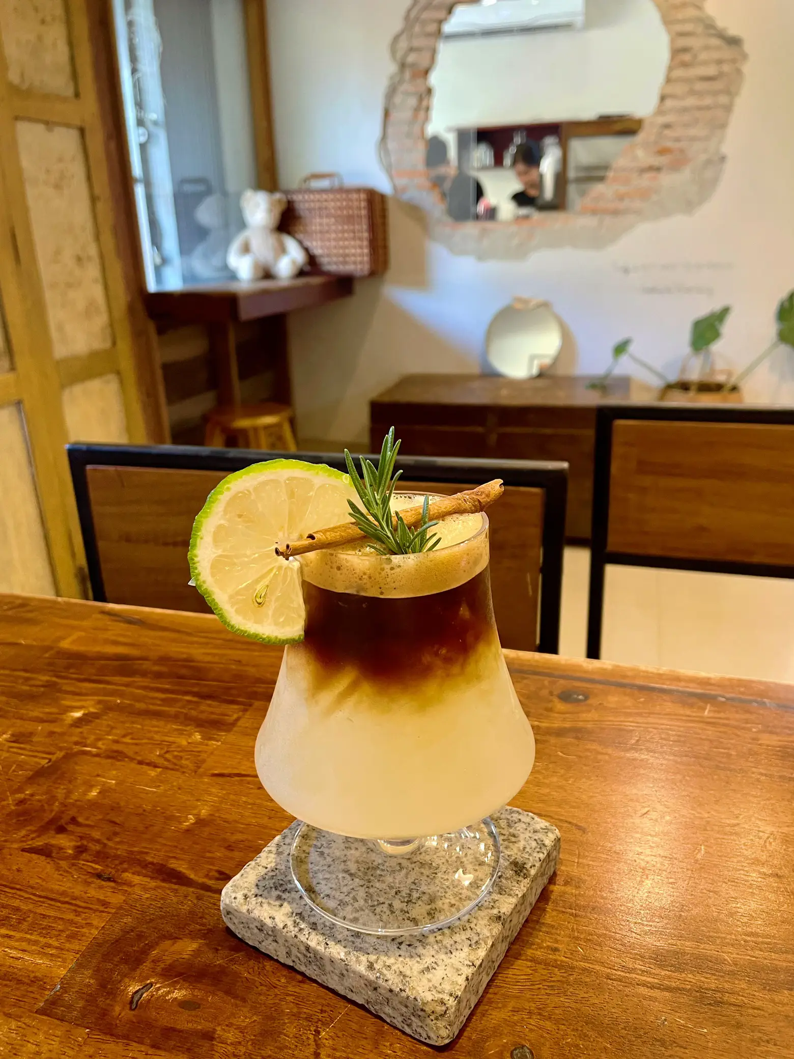 mood and tone cafe - การค้นหาใน Lemon8