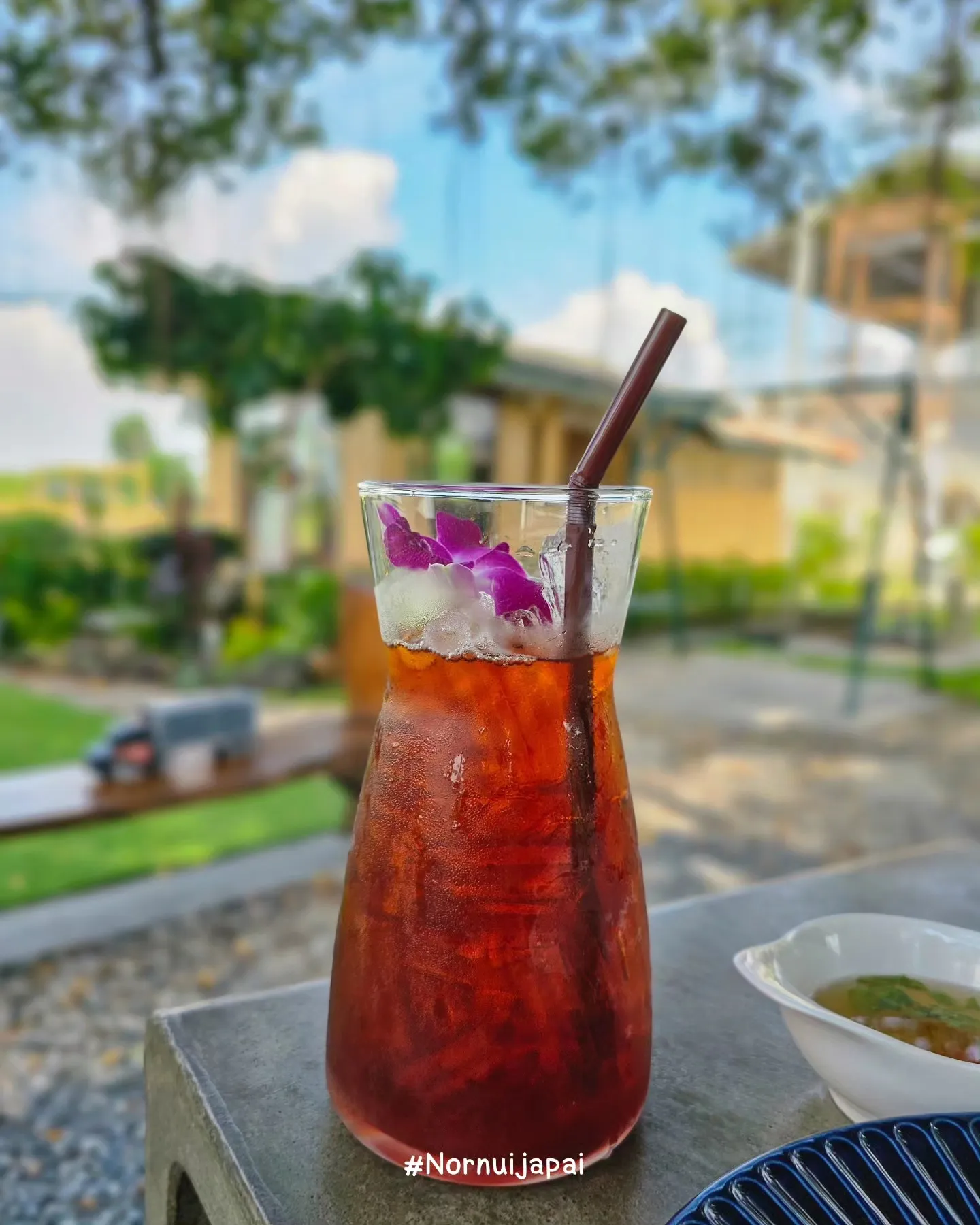 🏡คาเฟ่ต้นไทร Vibe ดี ย่านลาดกระบัง | แกลเลอรีที่โพสต์โดย noonui | Lemon8