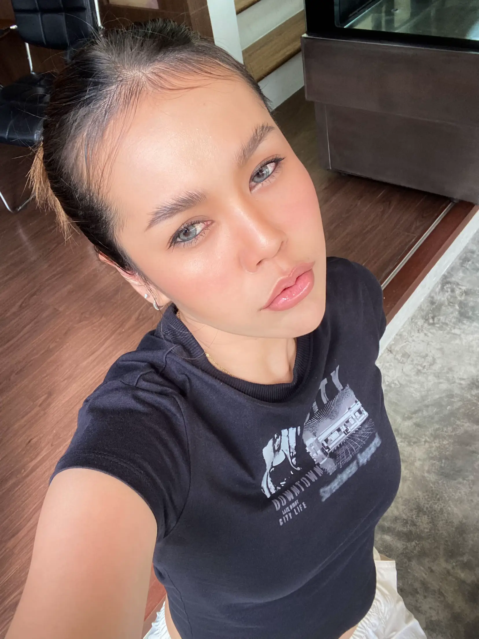 แต่งหน้าสายฝอคลีนๆ เบาๆ ไม่ง้อขนตาปลอม | แกลเลอรีที่โพสต์โดย MilkKi 88 | Lemon8