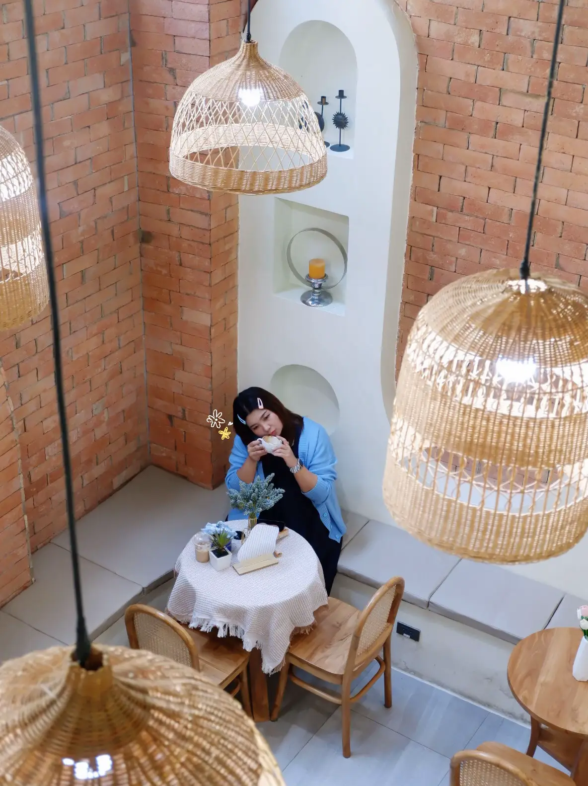 คาเฟ่ลับที่ไม่ลับในหาดใหญ่ — Momento Coffee and Food | แกลเลอรีที่โพสต์โดย เที่ยวกับแป้ง | Lemon8