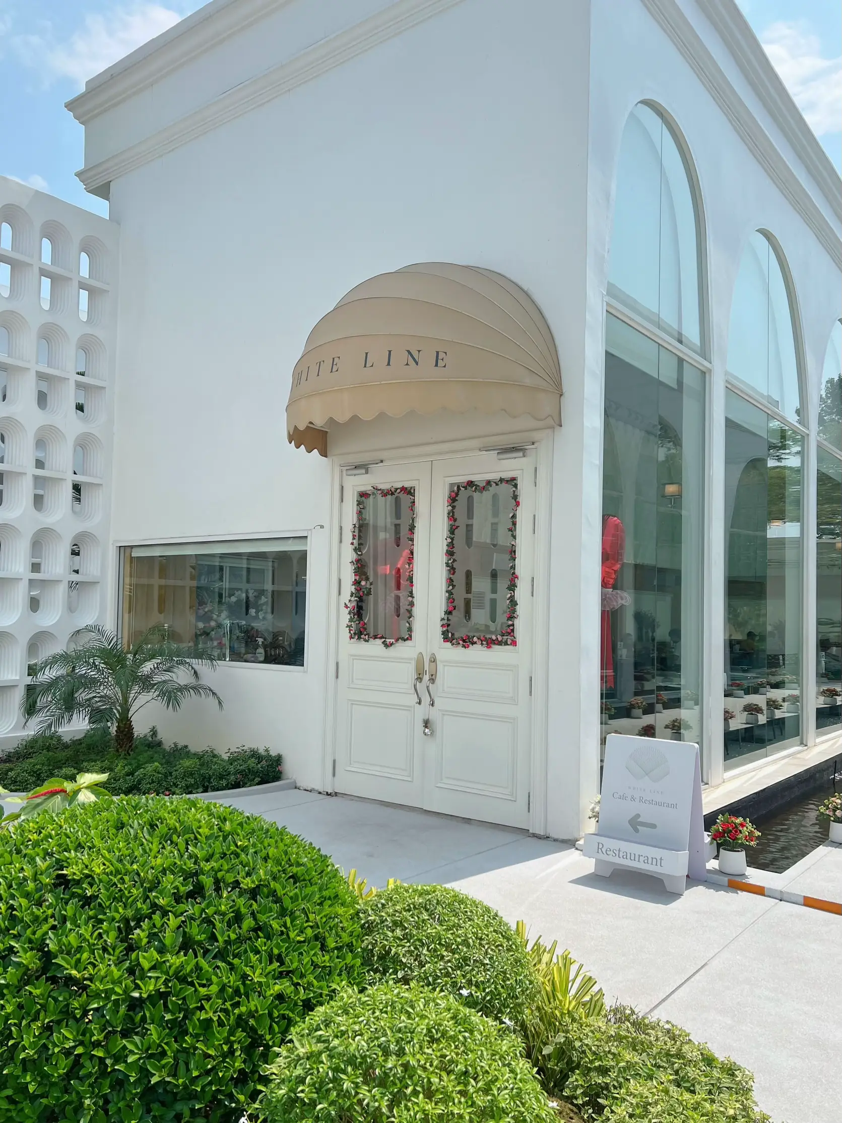 🤍พิกัดคาเฟ่ถ่ายรูปสวย Whiteline Cafe & Restaurant🤍 | แกลเลอรีที่โพสต์ ...