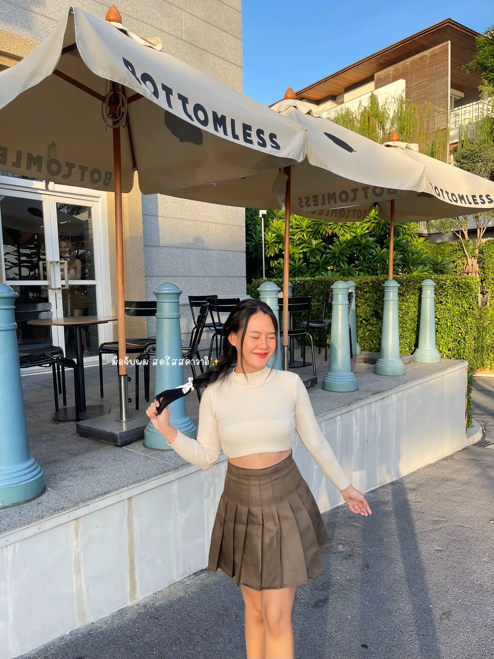 BOTTOMLESS (คาเฟ่ฟิลอยู่ตปท มุมถ่ายรูปฮิต) | แกลเลอรีที่โพสต์โดย ตามเมมาา | Lemon8