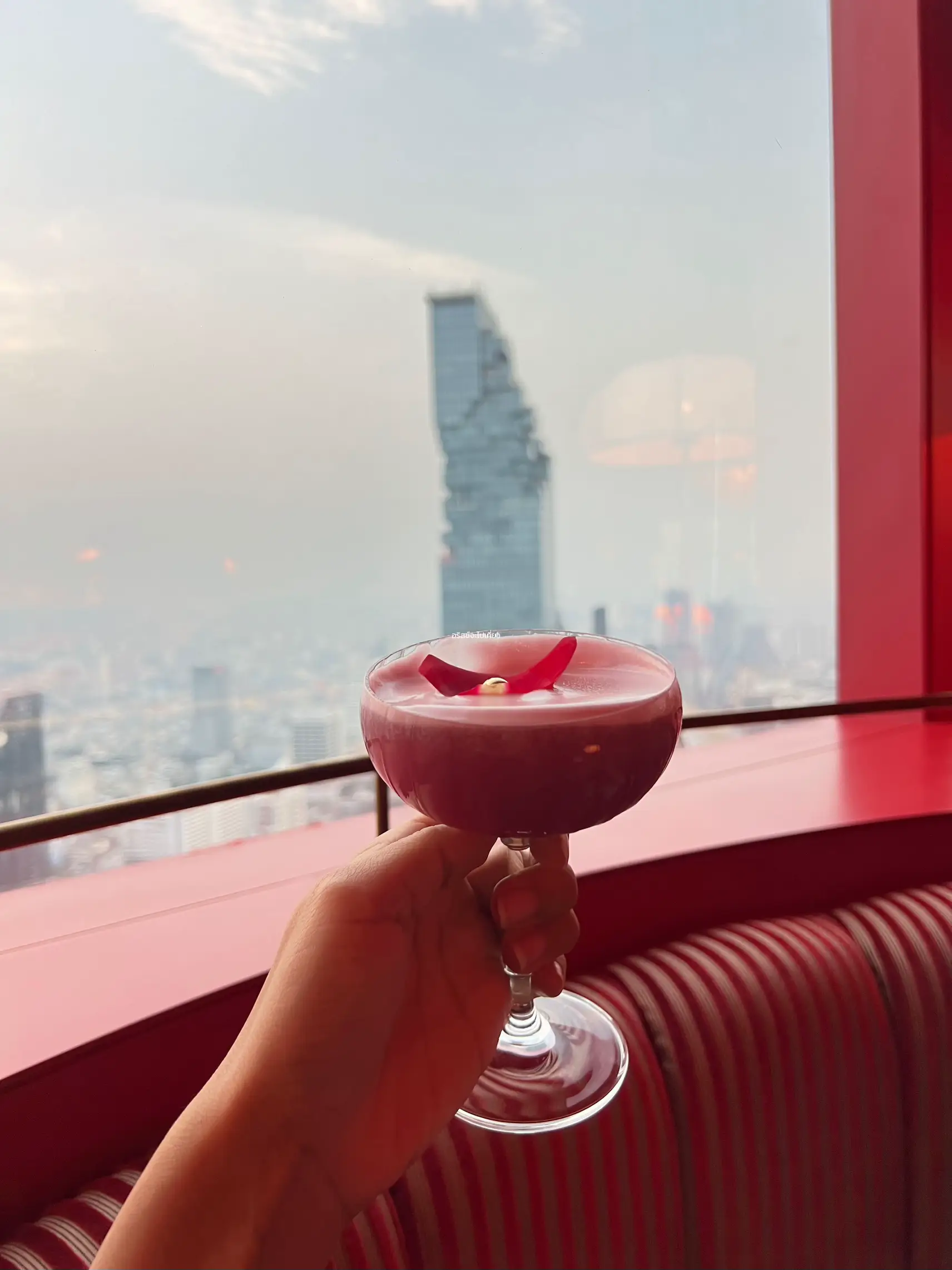 บาร์ลับกรุงเทพเปิดใหม่ | แกลเลอรีที่โพสต์โดย Aris Smile | Lemon8