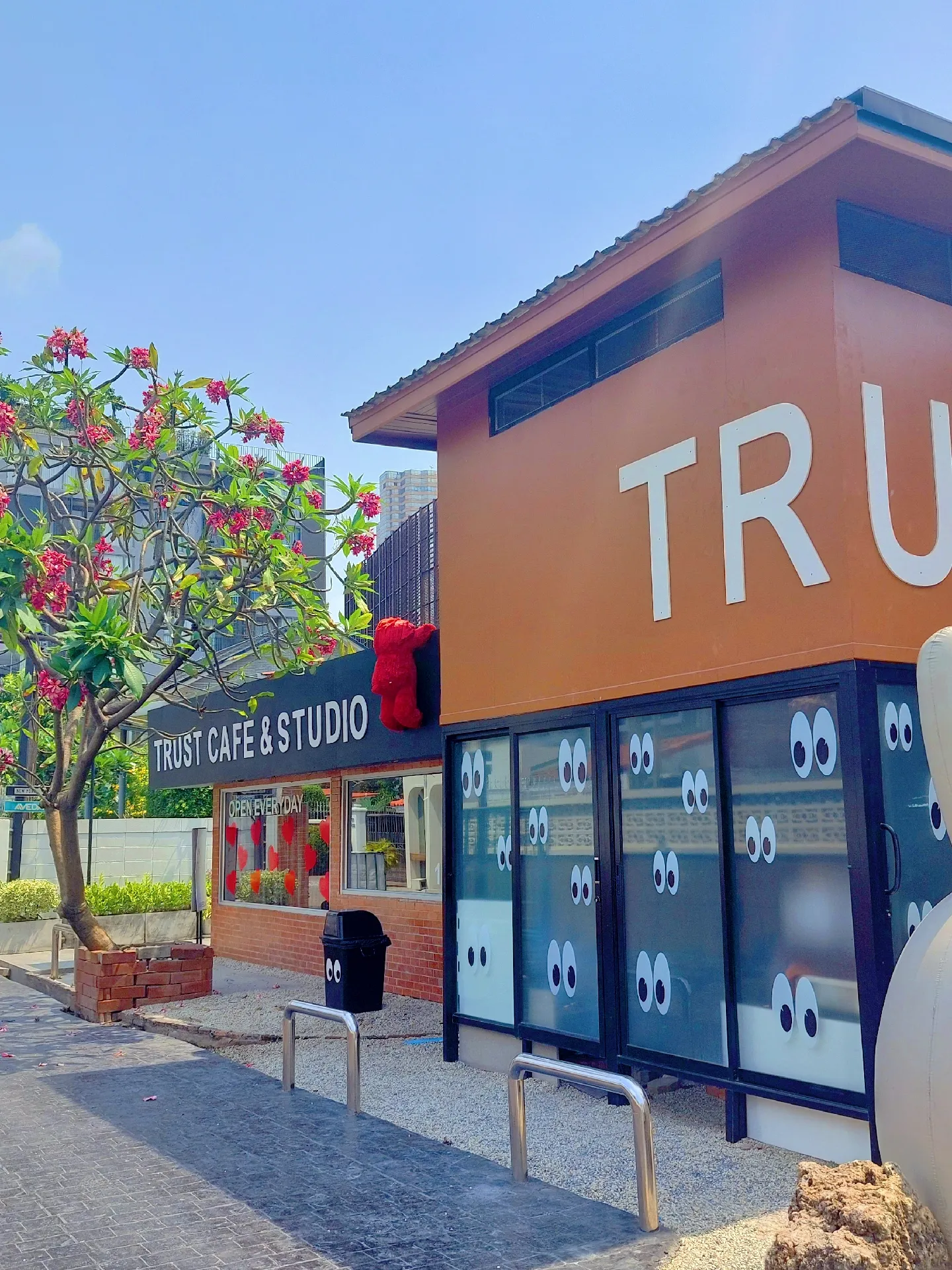 รีวิวTrust Cafe and Studio ☕️ ️🧸 | แกลเลอรีที่โพสต์โดย M1nion