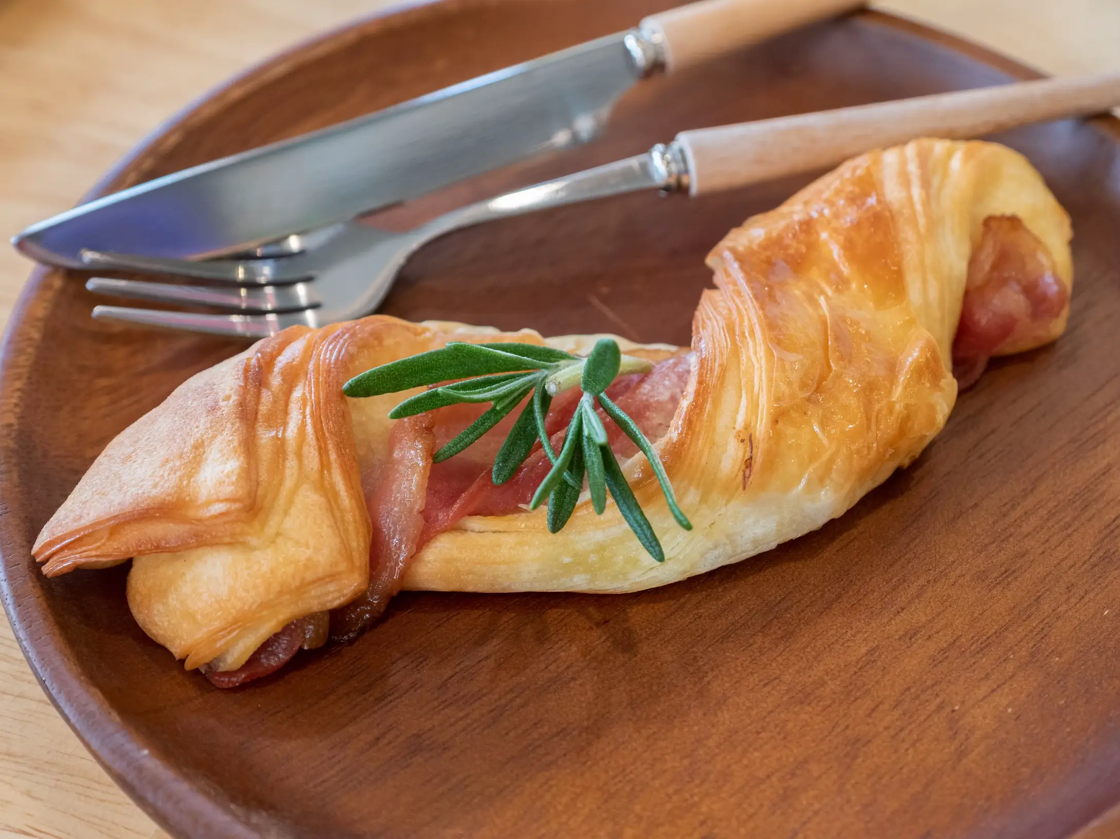 Corg and Koff | แกลเลอรีที่โพสต์โดย MYTWINP | Lemon8